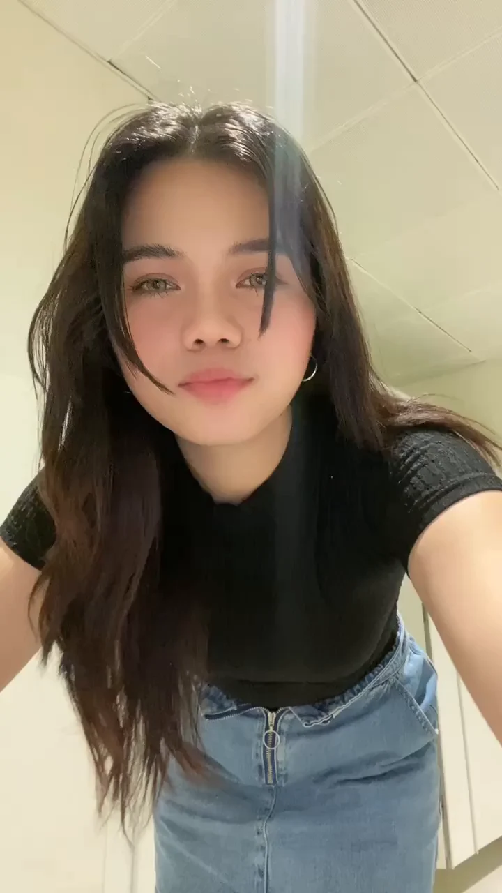 Dressed to impress, but the real showstopper is me | Scrolller