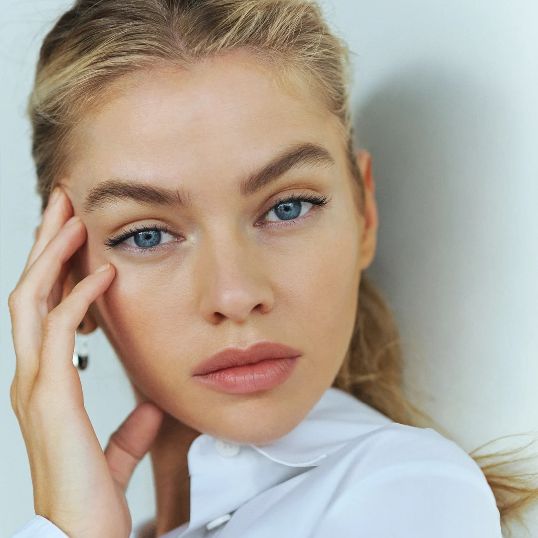 Stella Maxwell | Scrolller