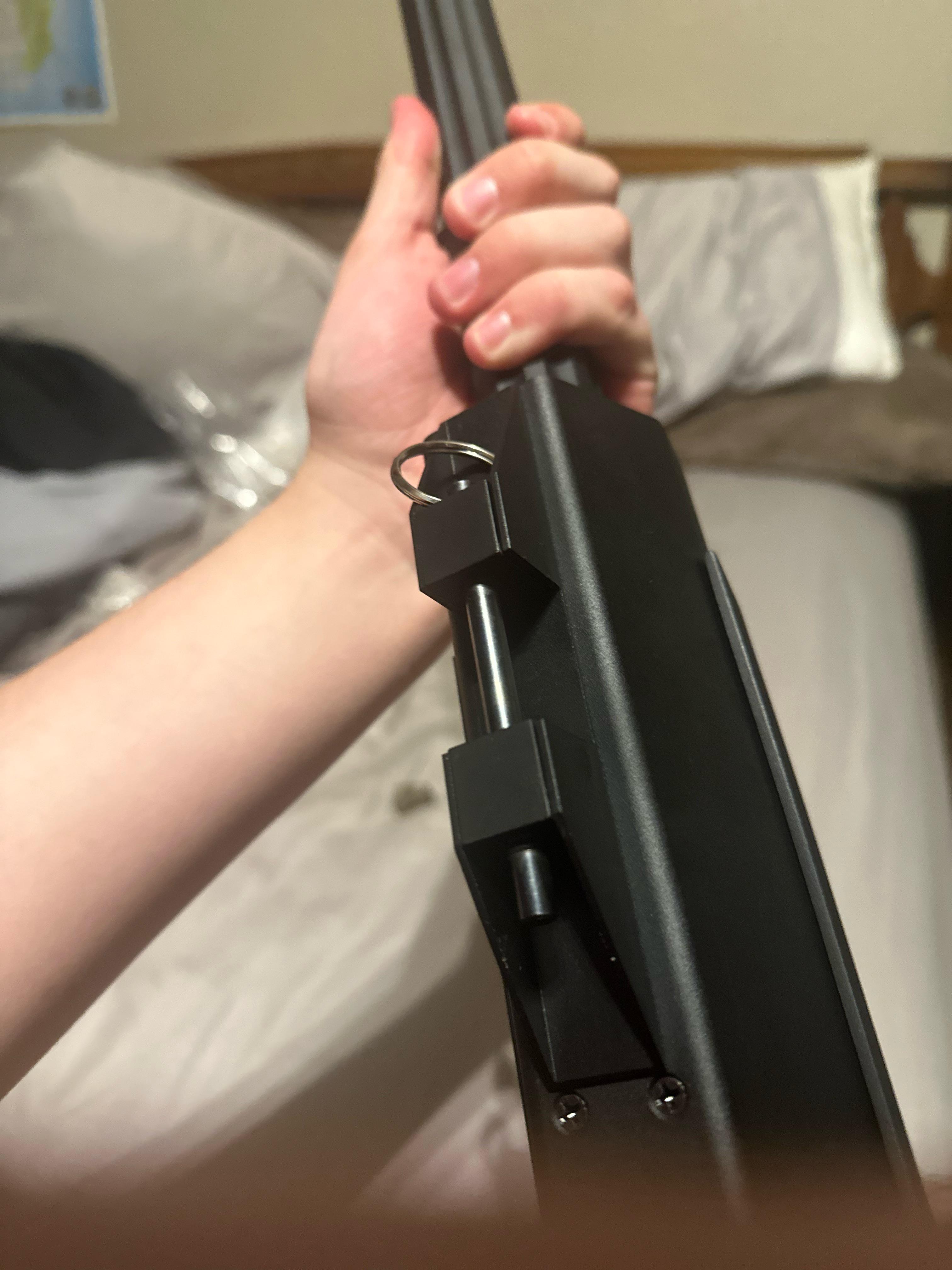 Any ideas on how I would remove this pin? | Scrolller