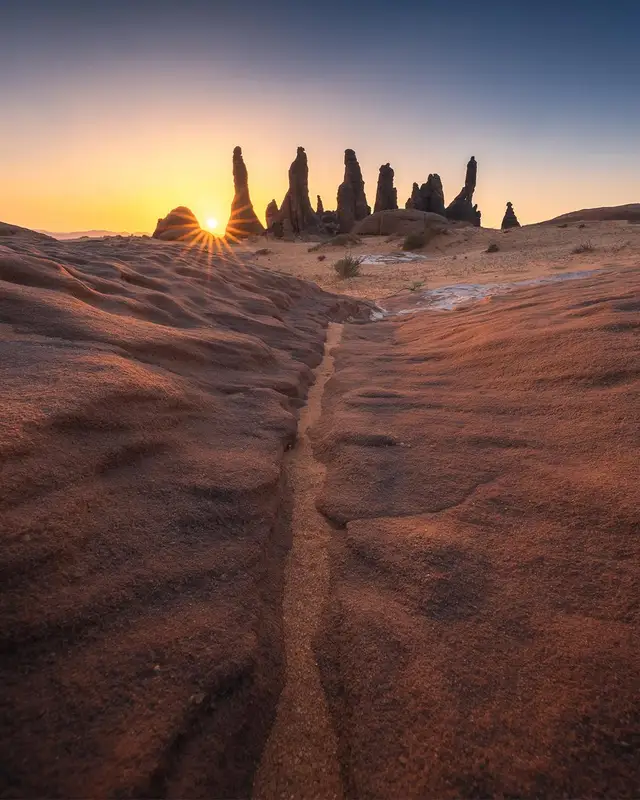 Sun setting in Saudi Arabia [OC] [1080x1350] | Scrolller