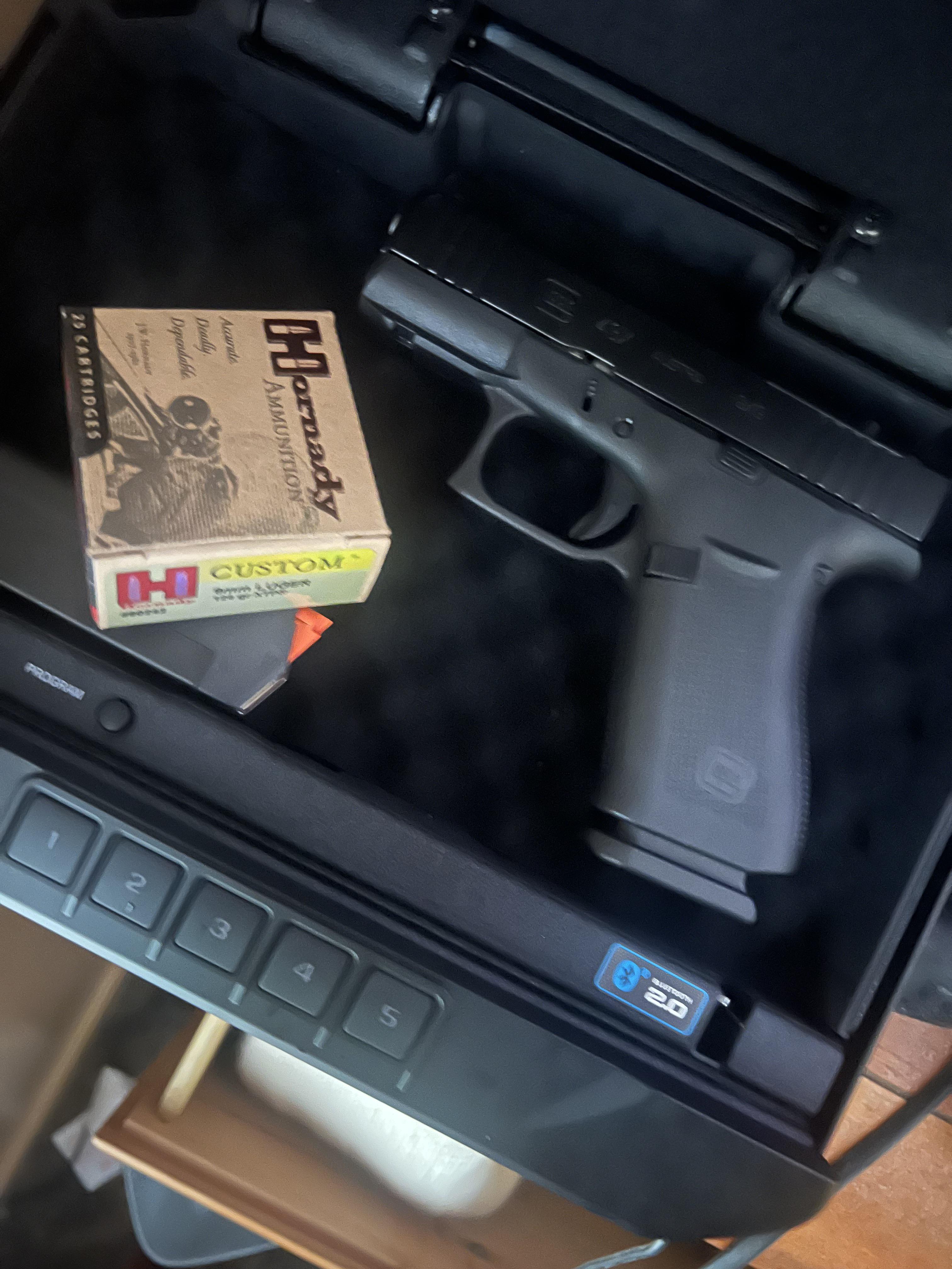 Carry Ammo | Scrolller