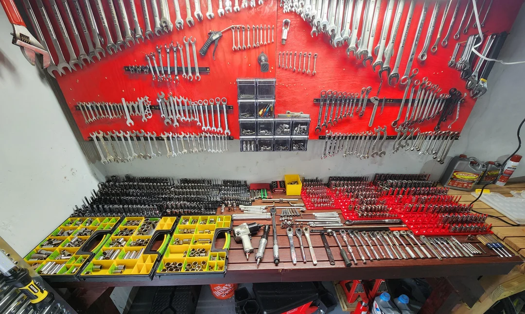 After 15 years one section of my workshop is organized. | Scrolller