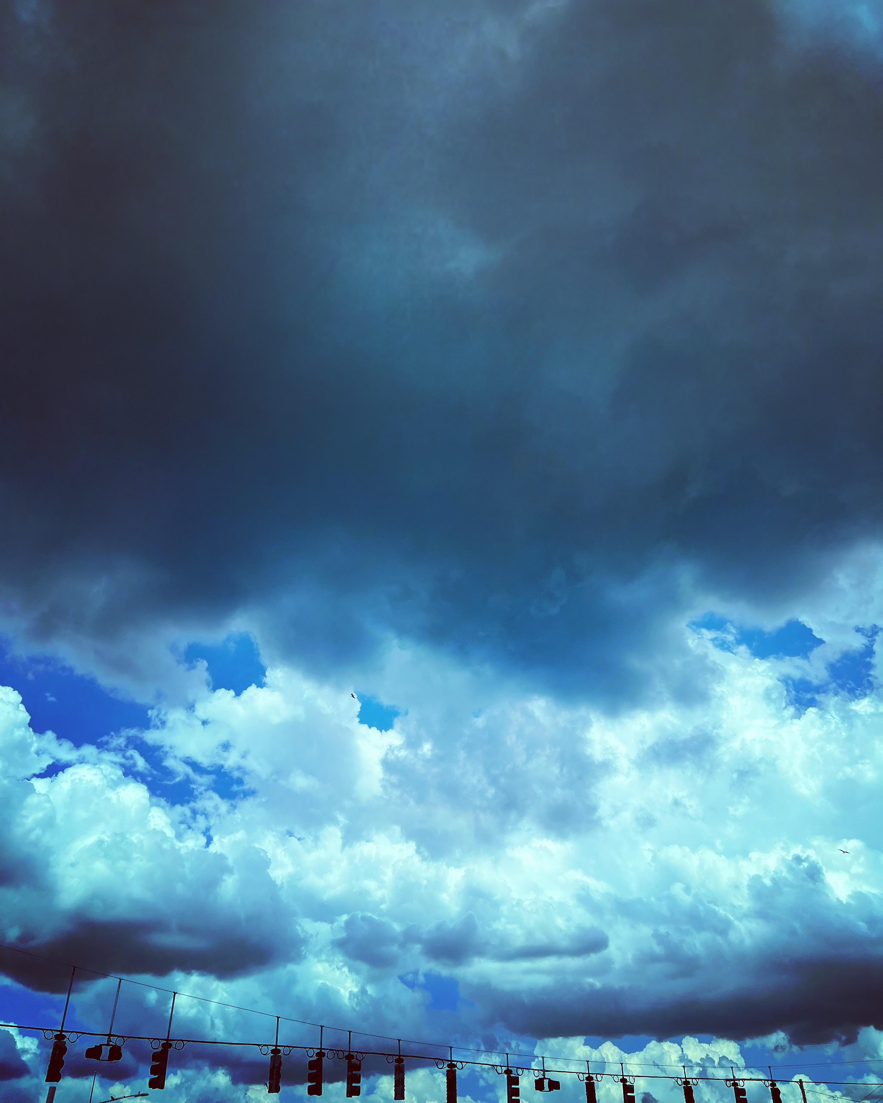 Storm rolling in | Scrolller