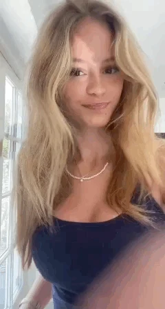 Lovely in a tanktop | Scrolller