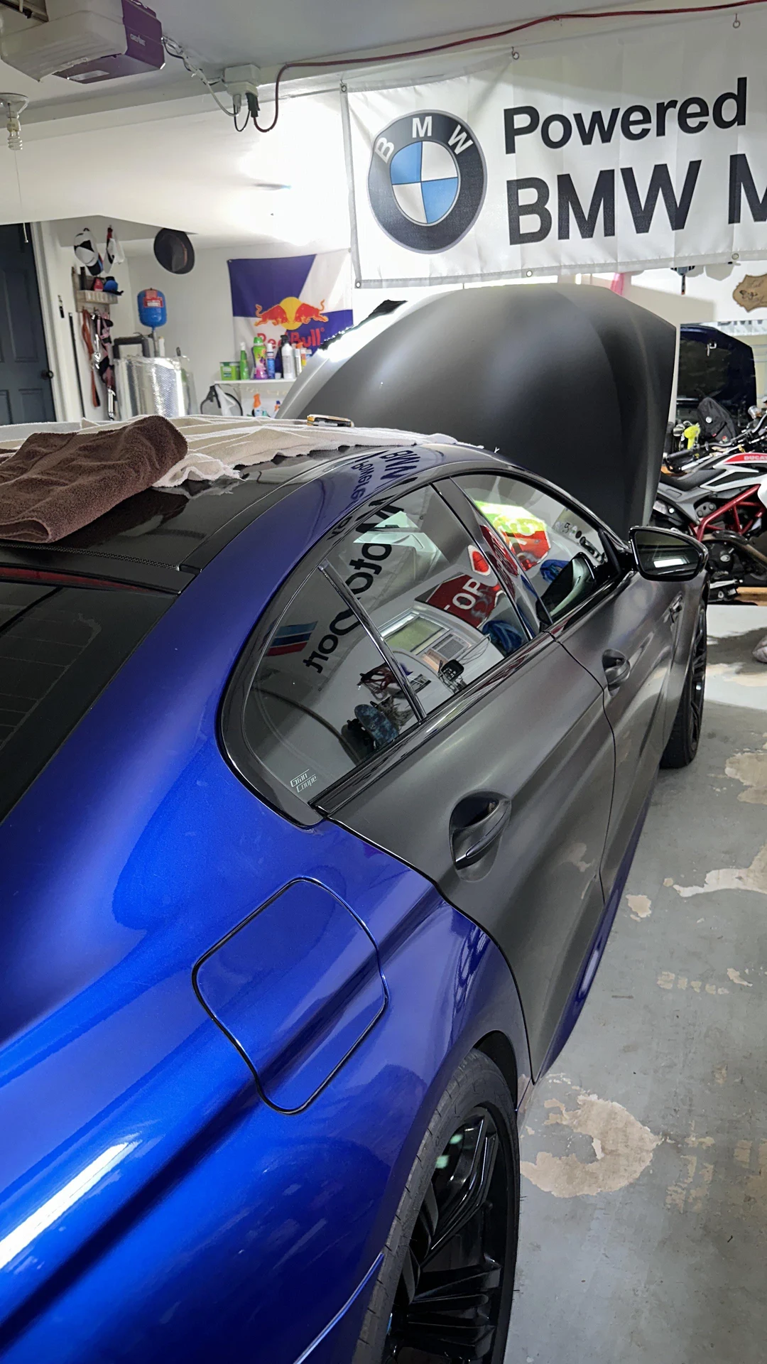 Removing satin black & revealing her San Marino shine. Pro tip: when in doubt heat it a little ...