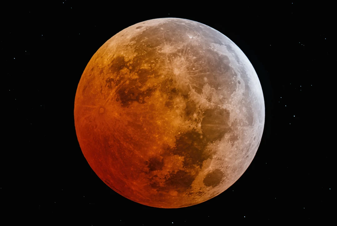 The lunar eclipse seen from Taos, New Mexico. [OC] | Scrolller