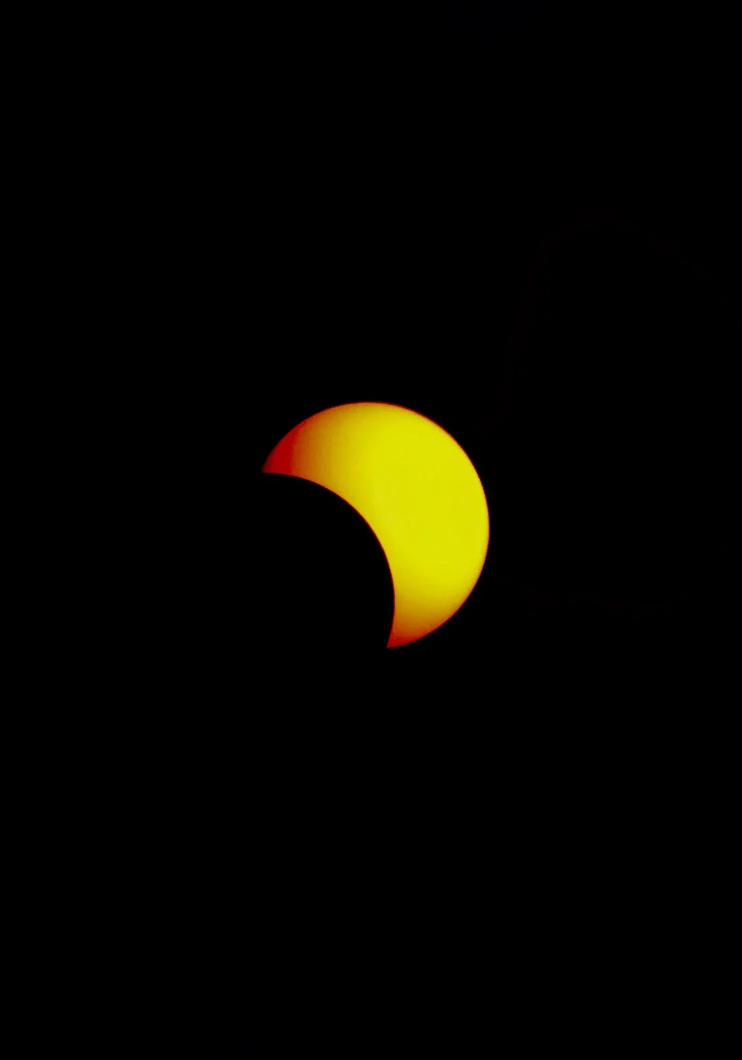 A photo I took of the 2017 solar eclipse | Scrolller