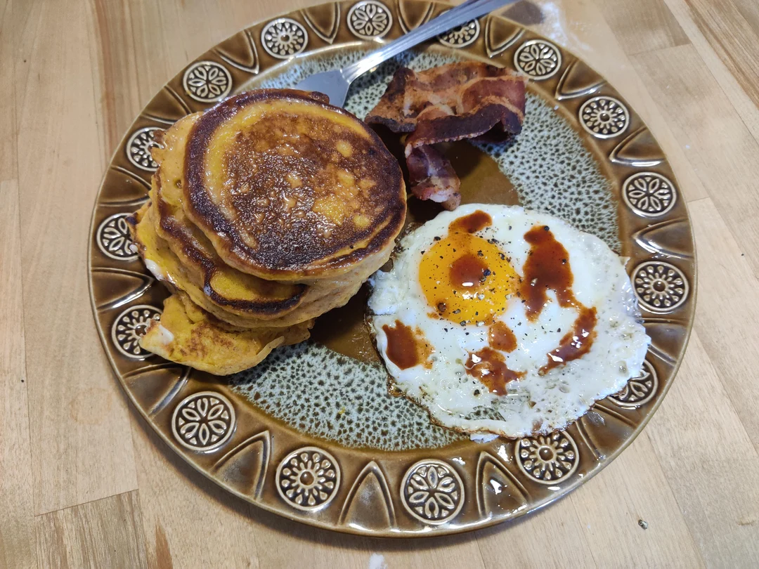 First time making pumpkin pancakes in the cast iron | Scrolller