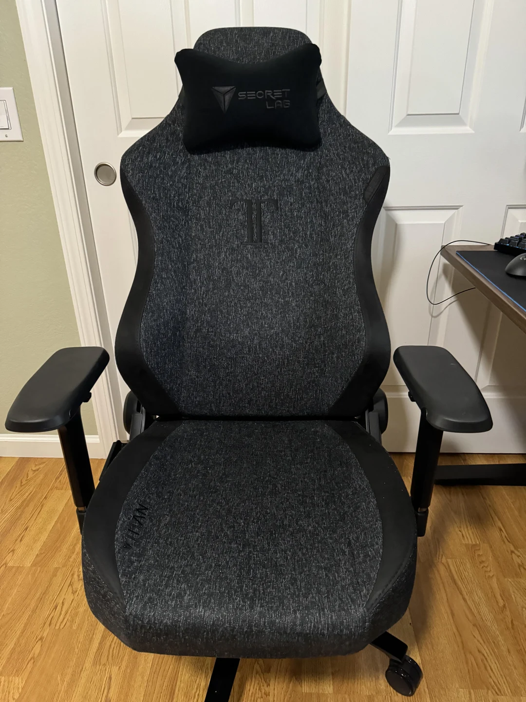 Secret lab | Scrolller