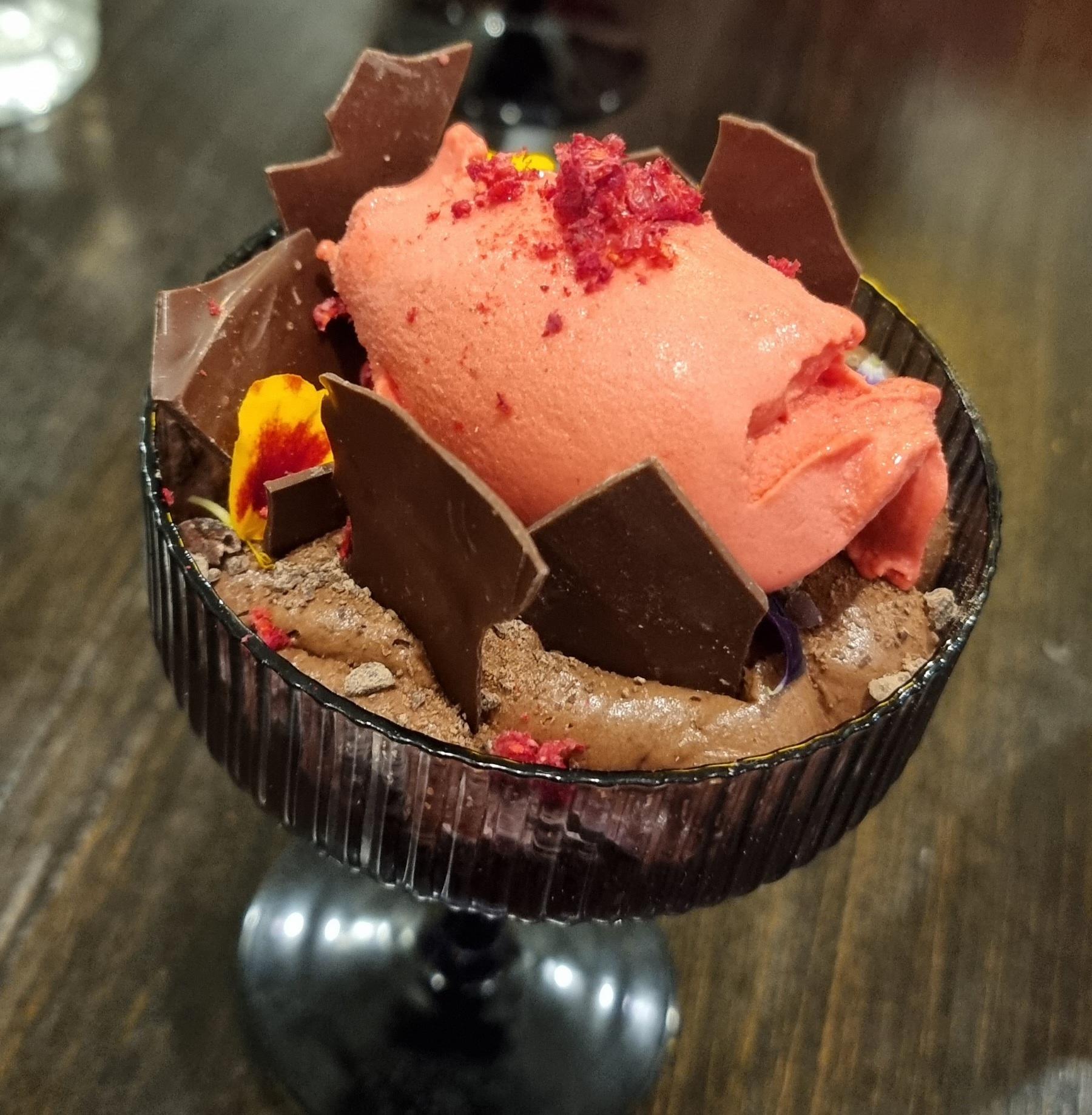 Chocolate and raspberry mousse. | Scrolller