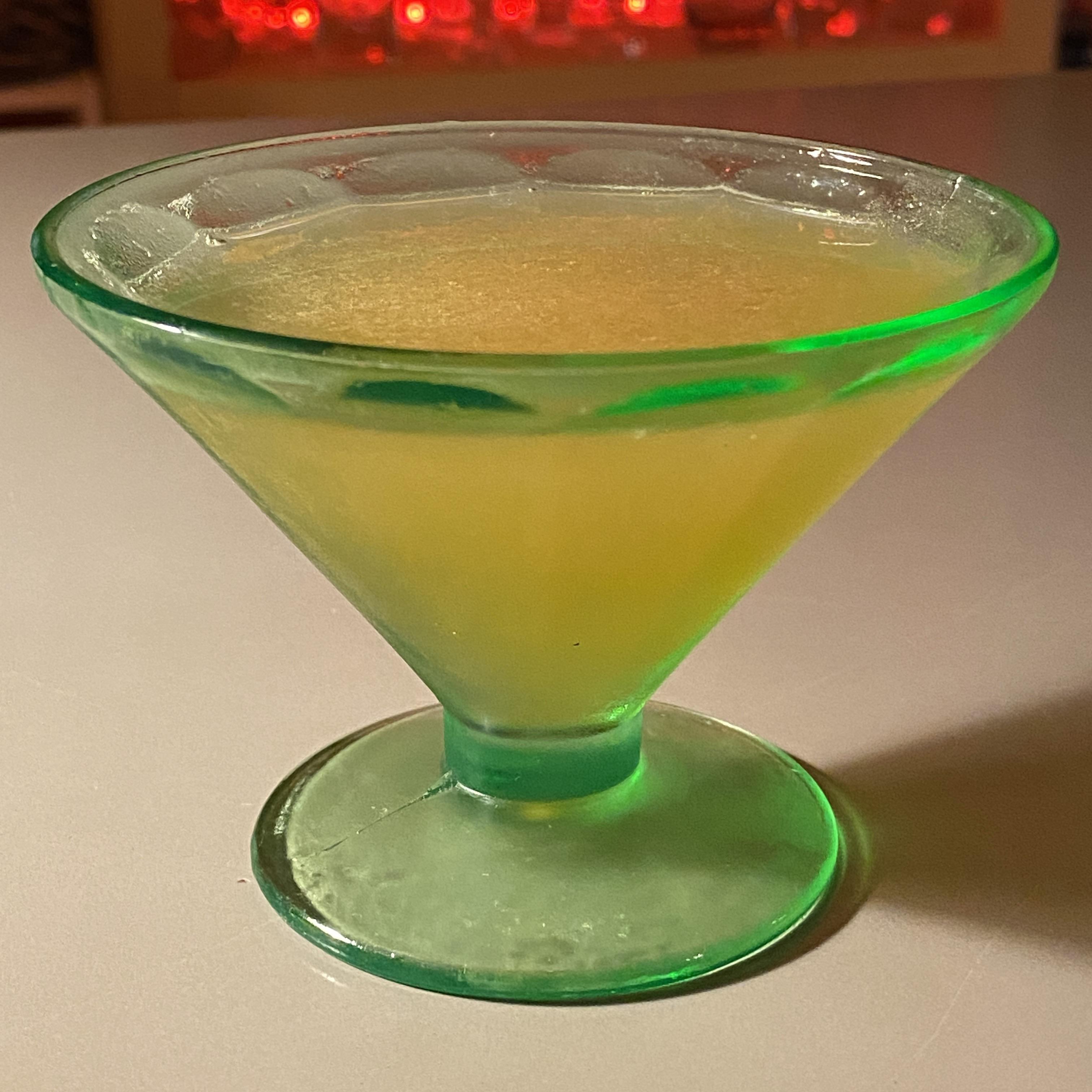 Vintage Glassware | Scrolller