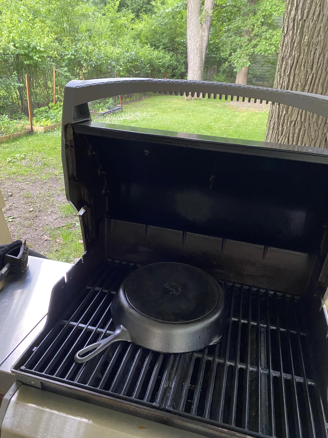 Anyone ever use a grill to season their cast irons? | Scrolller