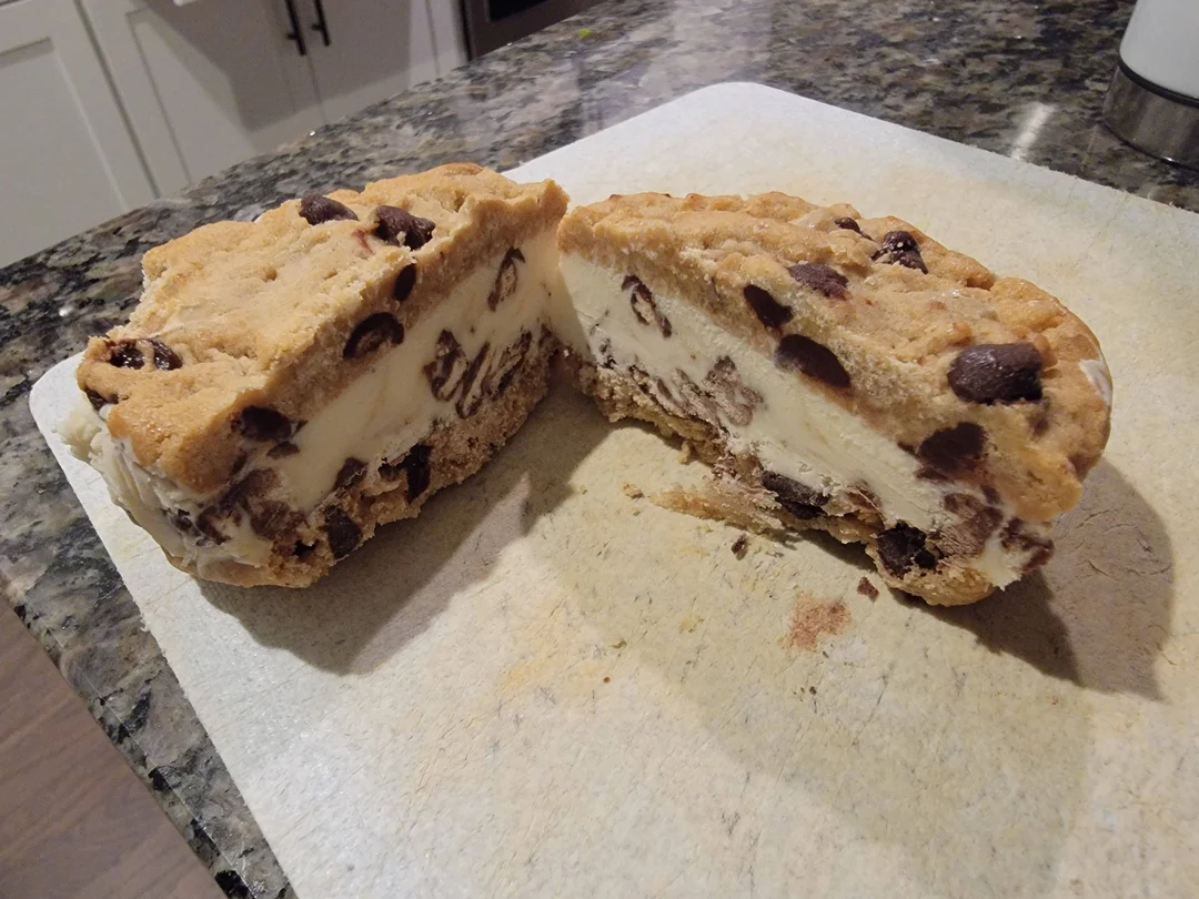 Americone Dream on Chocolate Chip | Scrolller