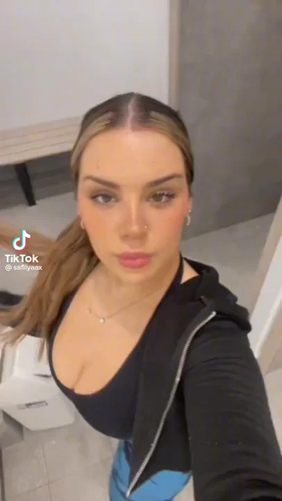 She’s a keeper | Scrolller