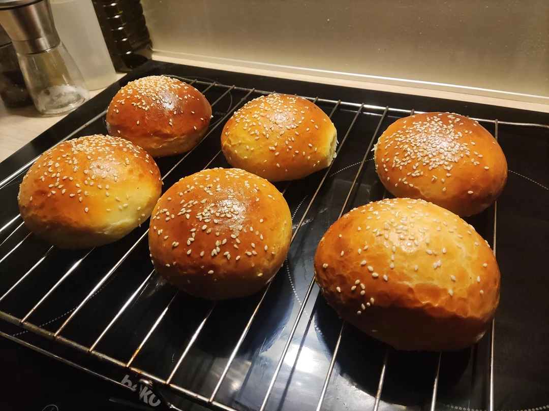 Brioche burger buns | Scrolller