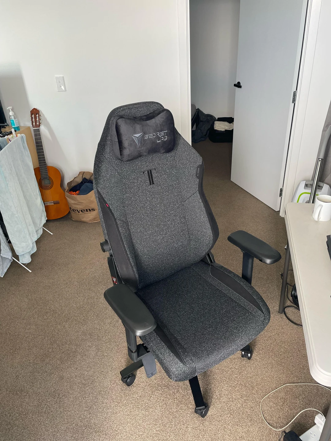 My new #Secretlab 💪🏻 | Scrolller