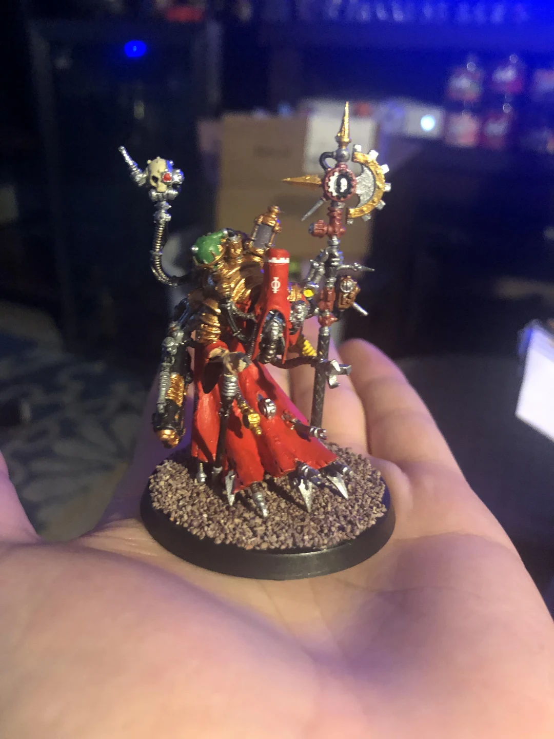 Behold… he! | Scrolller