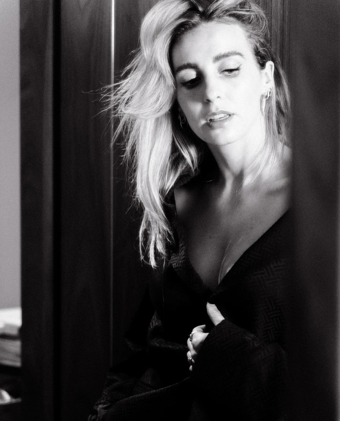 Iris Enthoven | Scrolller