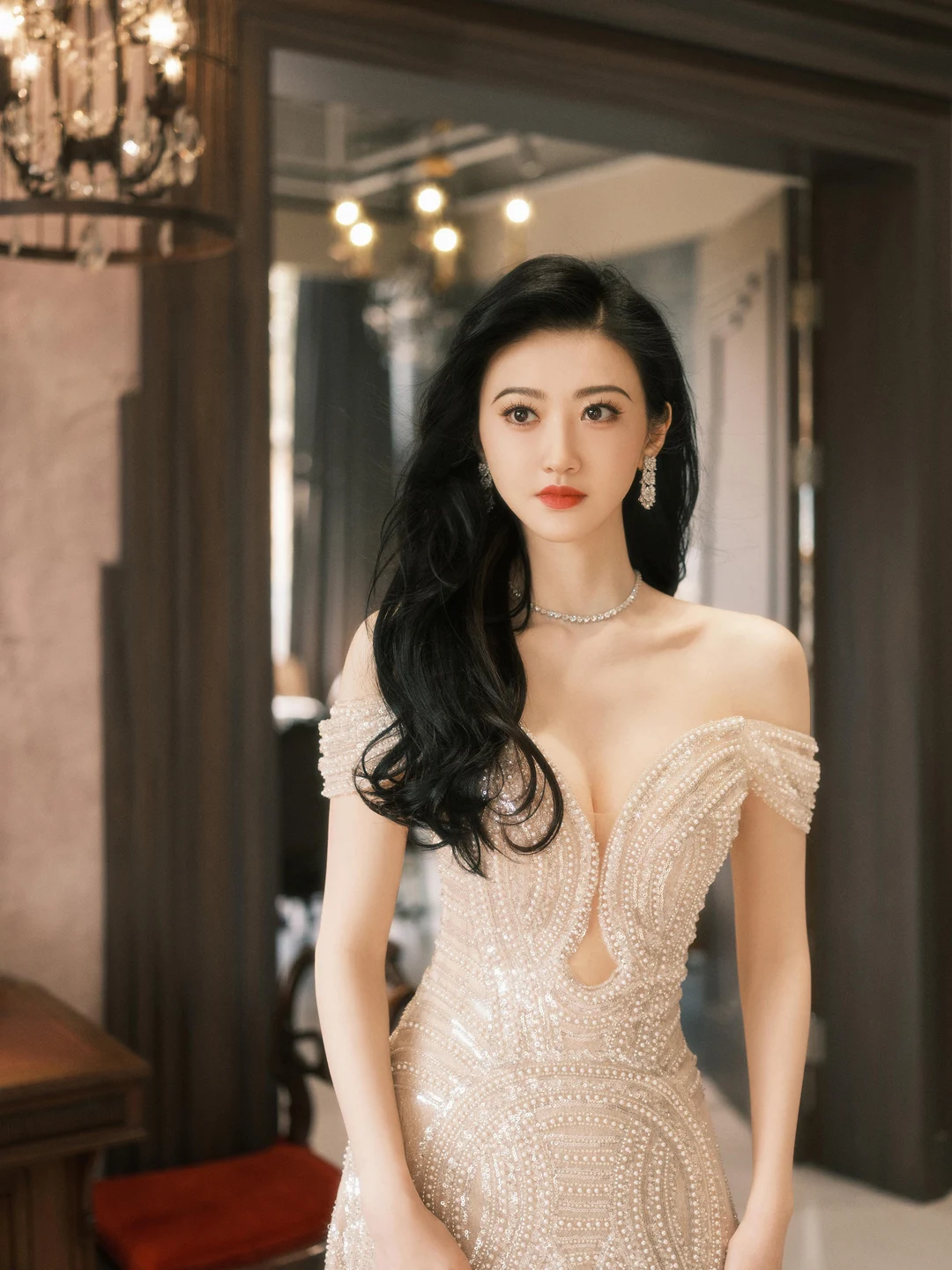 Jing Tian | Scrolller