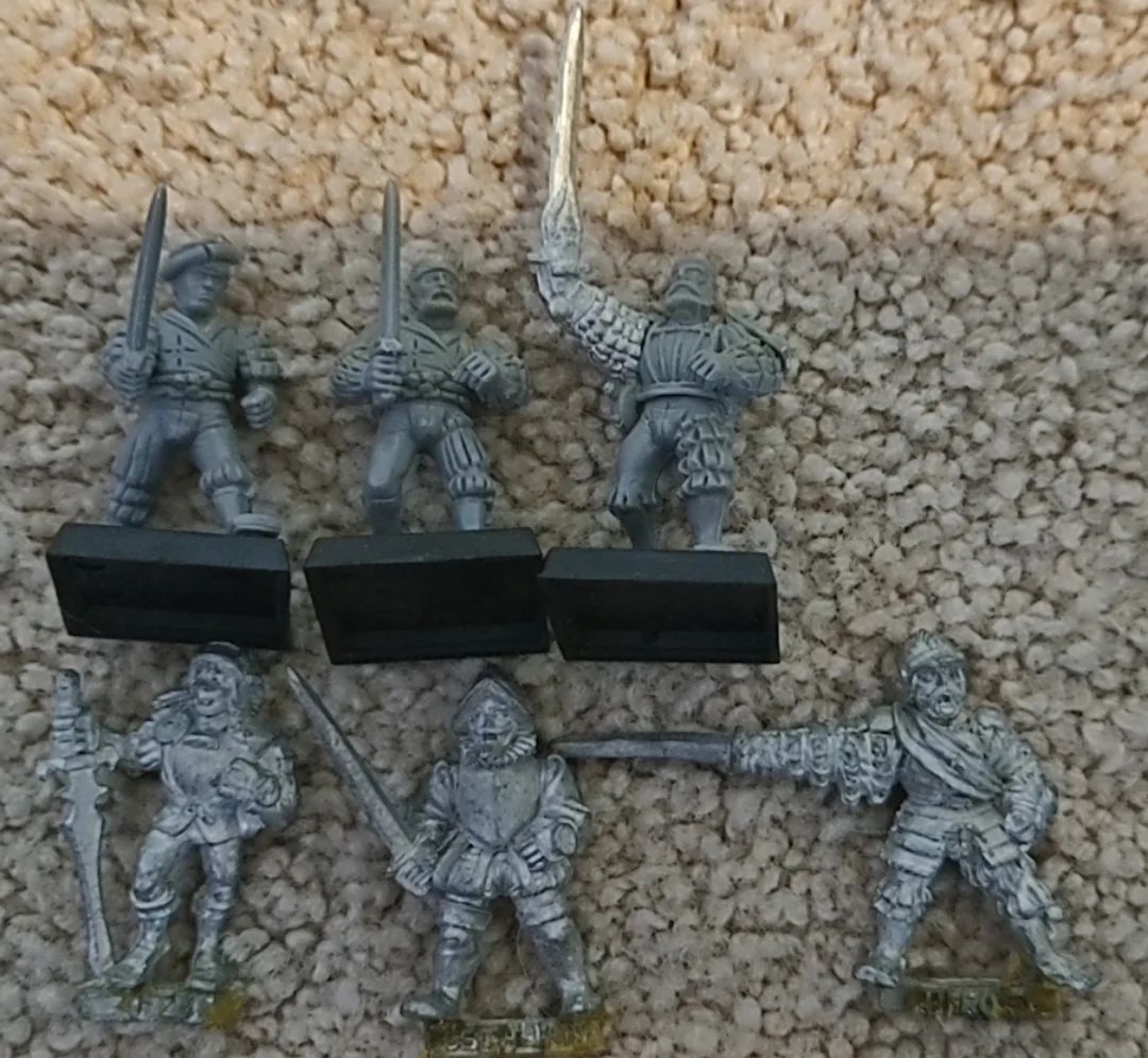 Help Identifying Figures | Scrolller