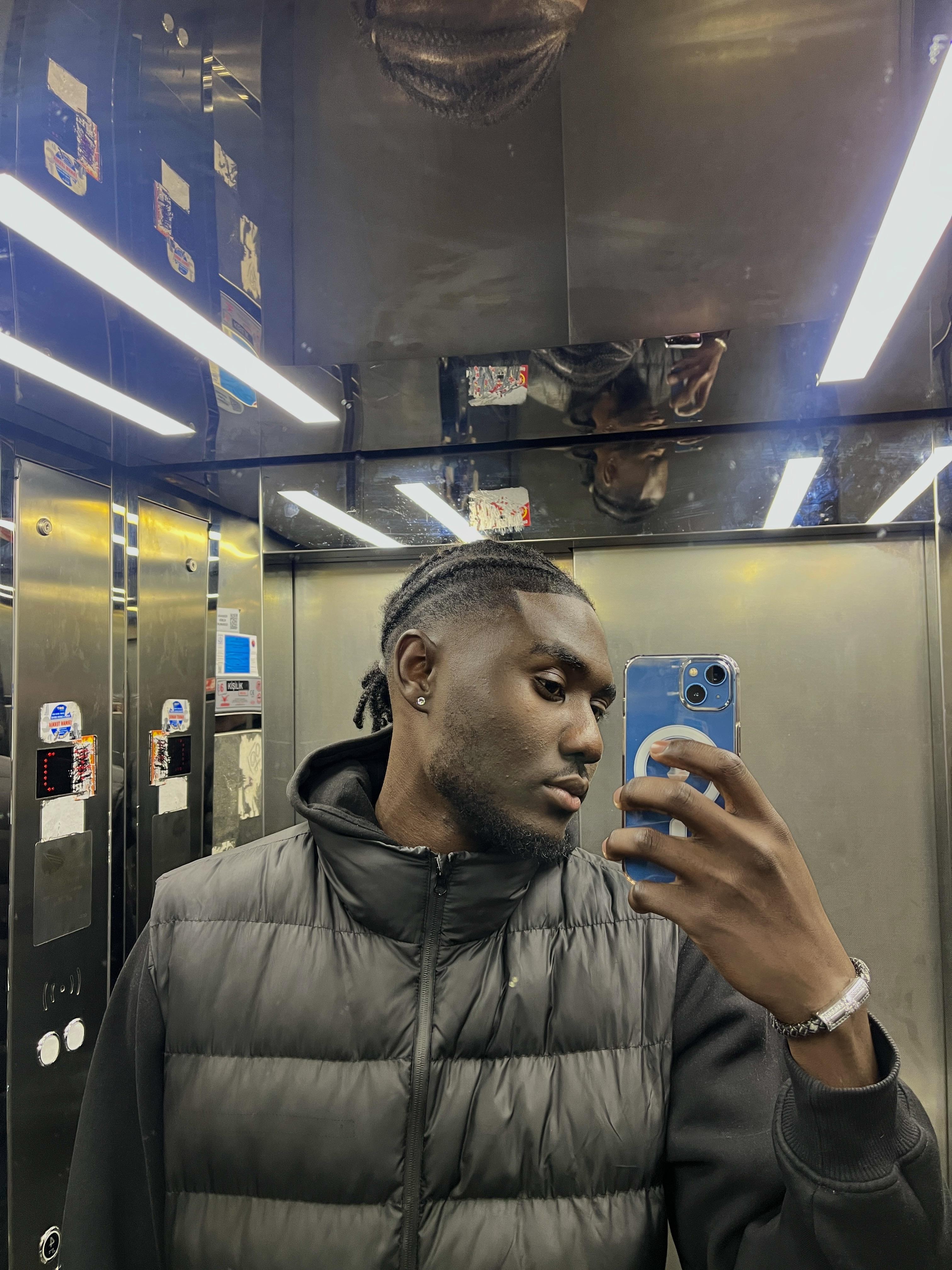 Which style suits me more? Cornrows or box braids? | Scrolller