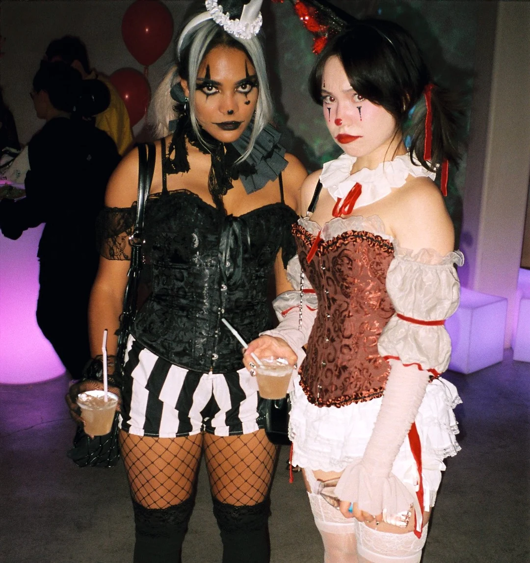 Clown Jodi and Syd | Scrolller