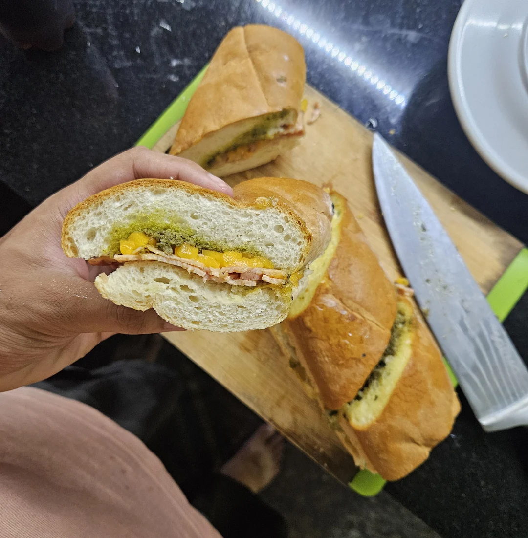 Made a ham sandwich, cos my family's out of town. | Scrolller