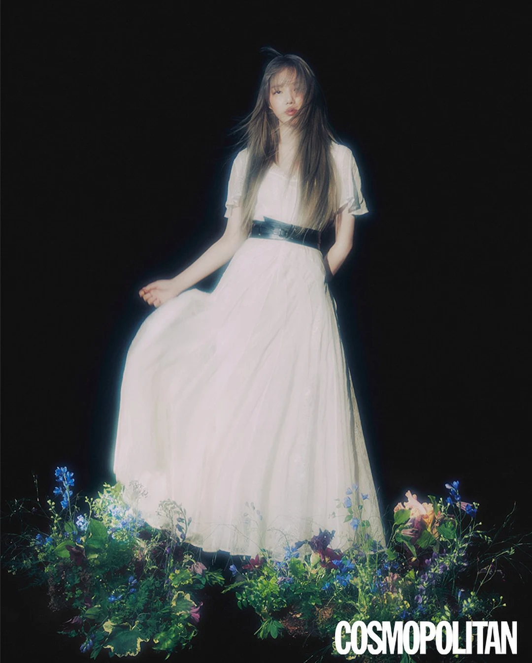 [220526] Yerin for Cosmopolitan (June 2022) | Scrolller