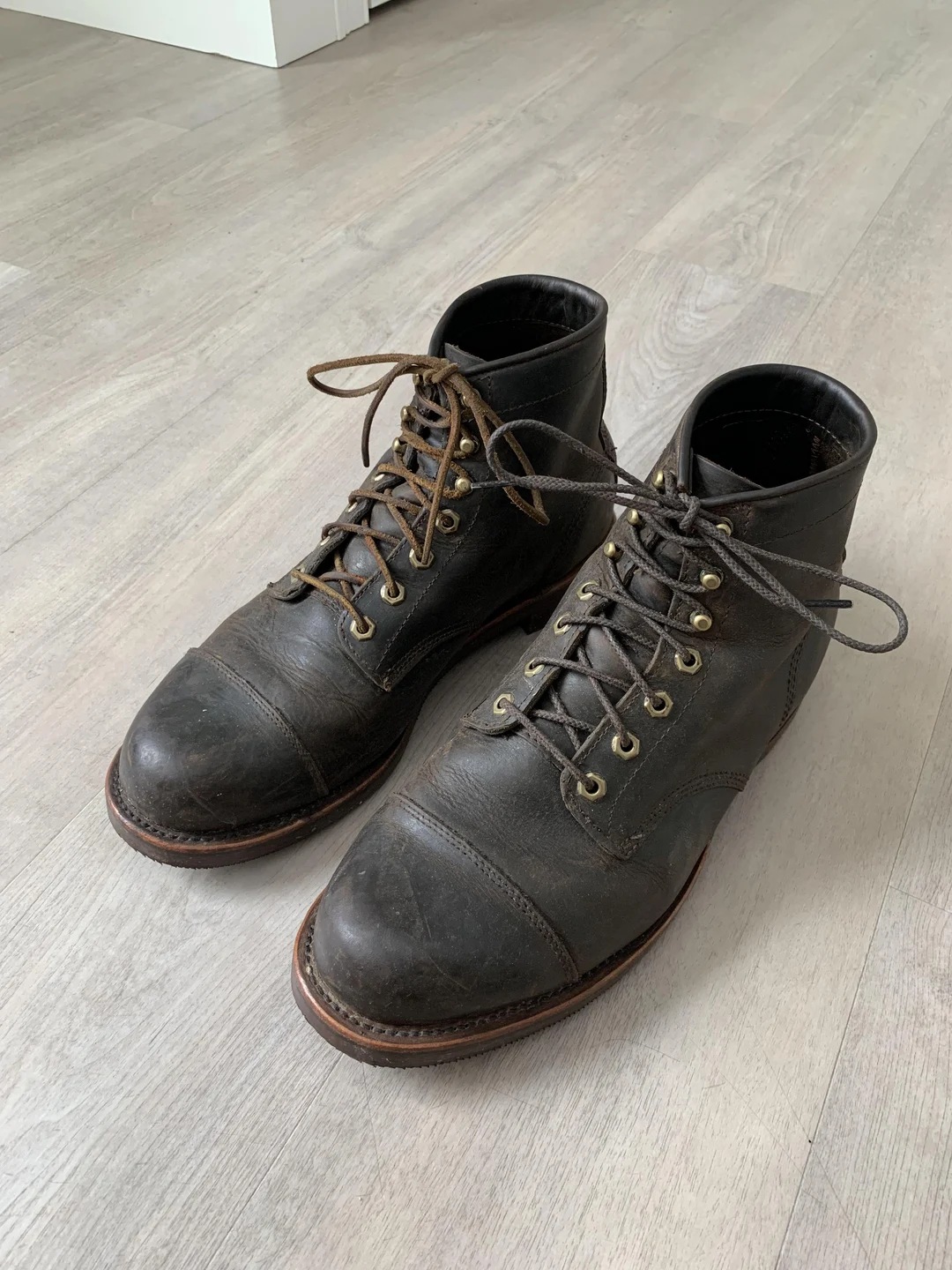 Leather laces or original nylon? | Scrolller