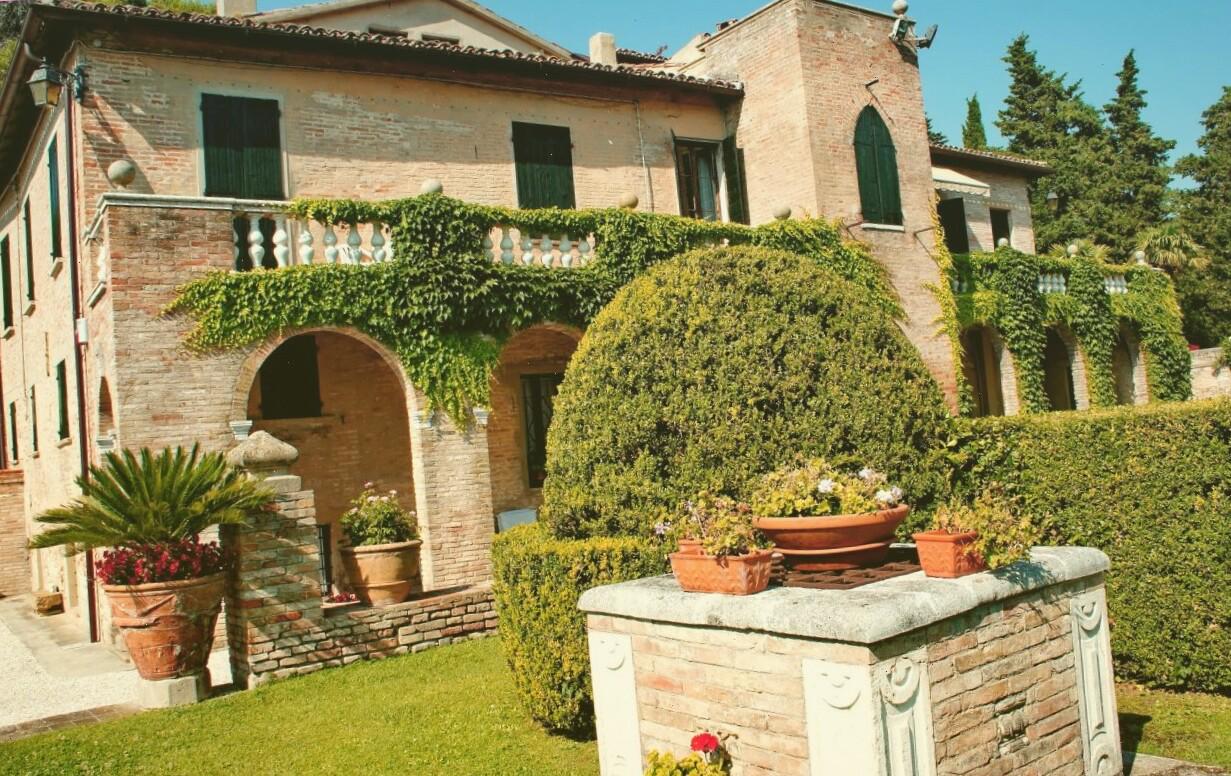 Italy, very interesting architecture | Scrolller