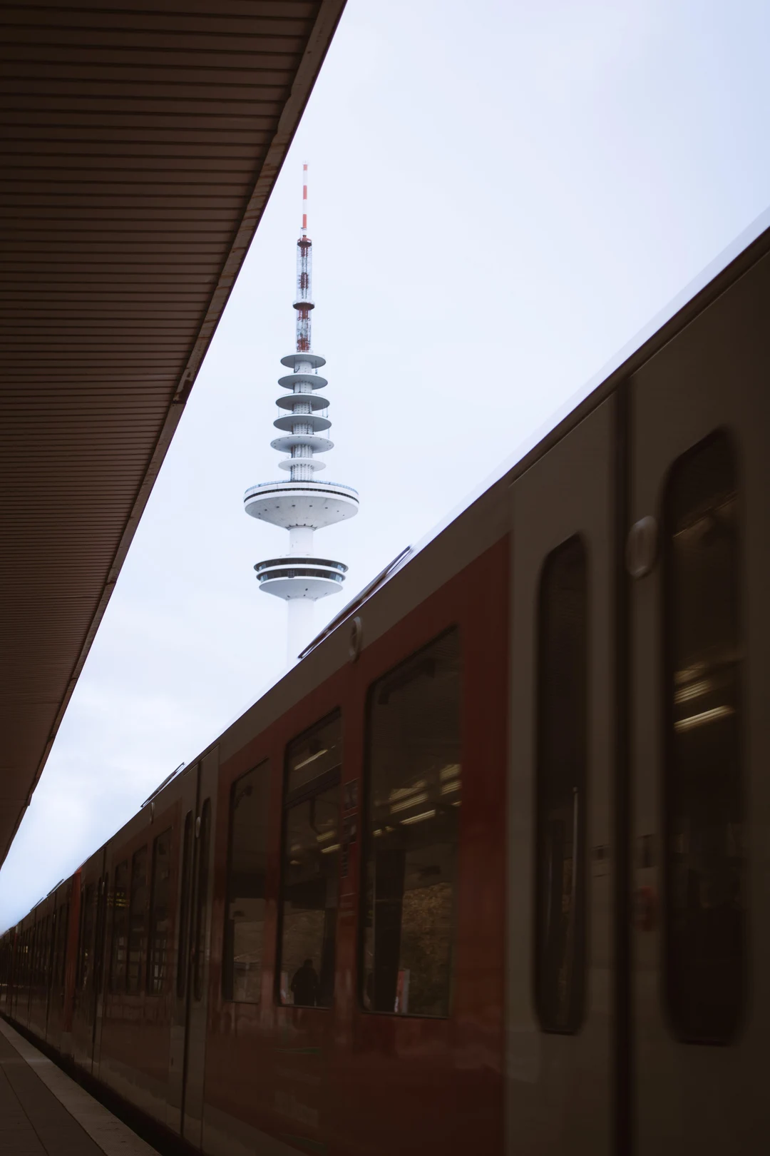 Hamburg TV Tower | Scrolller