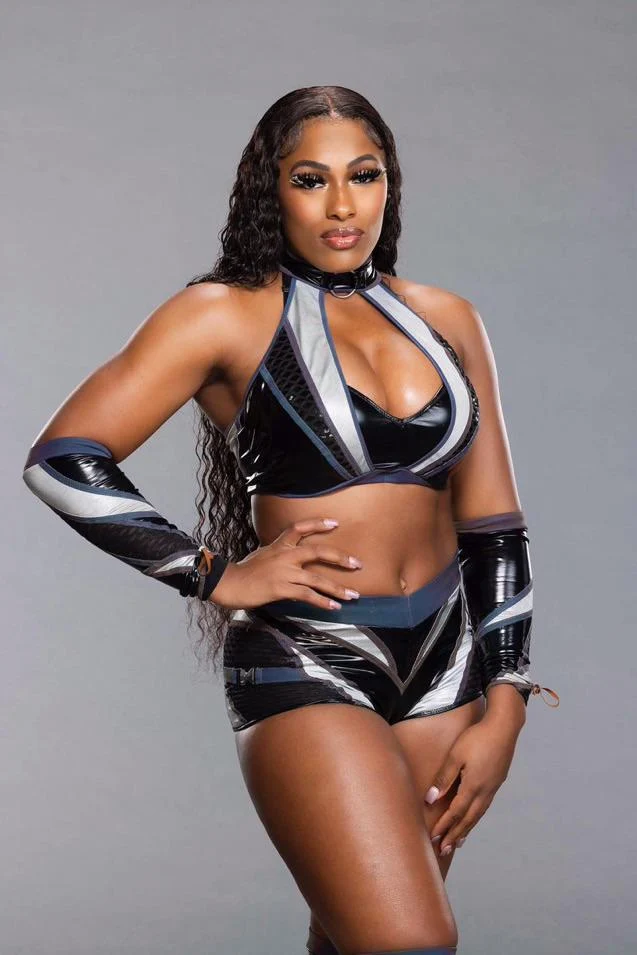 Lash Legend | Scrolller