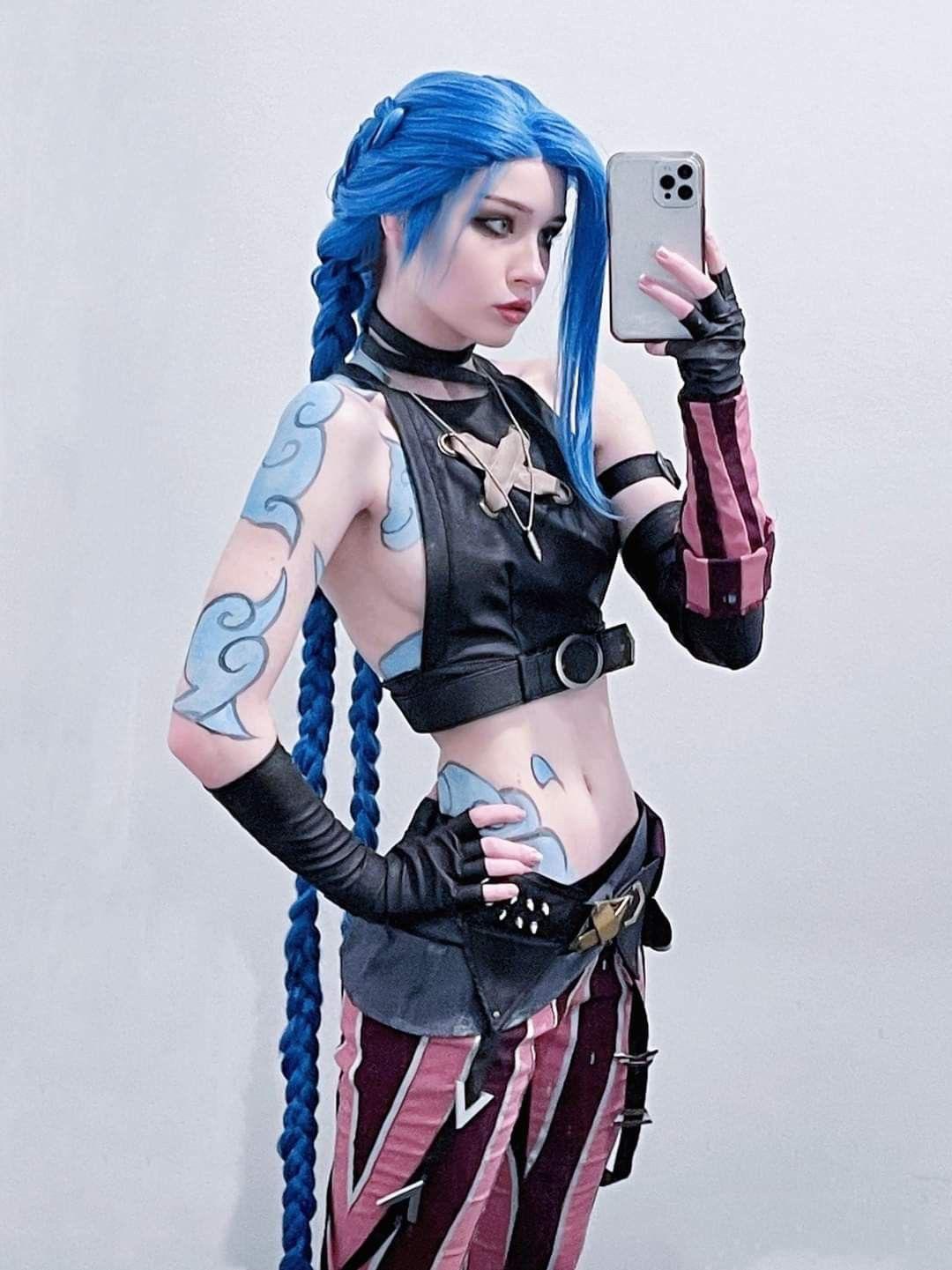 Jinx Arcane cosplayyy! | Scrolller