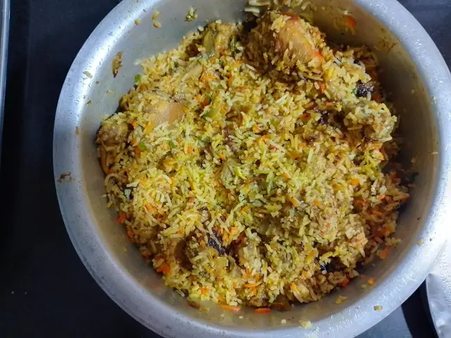 Homemade Chicken Biryani | Scrolller