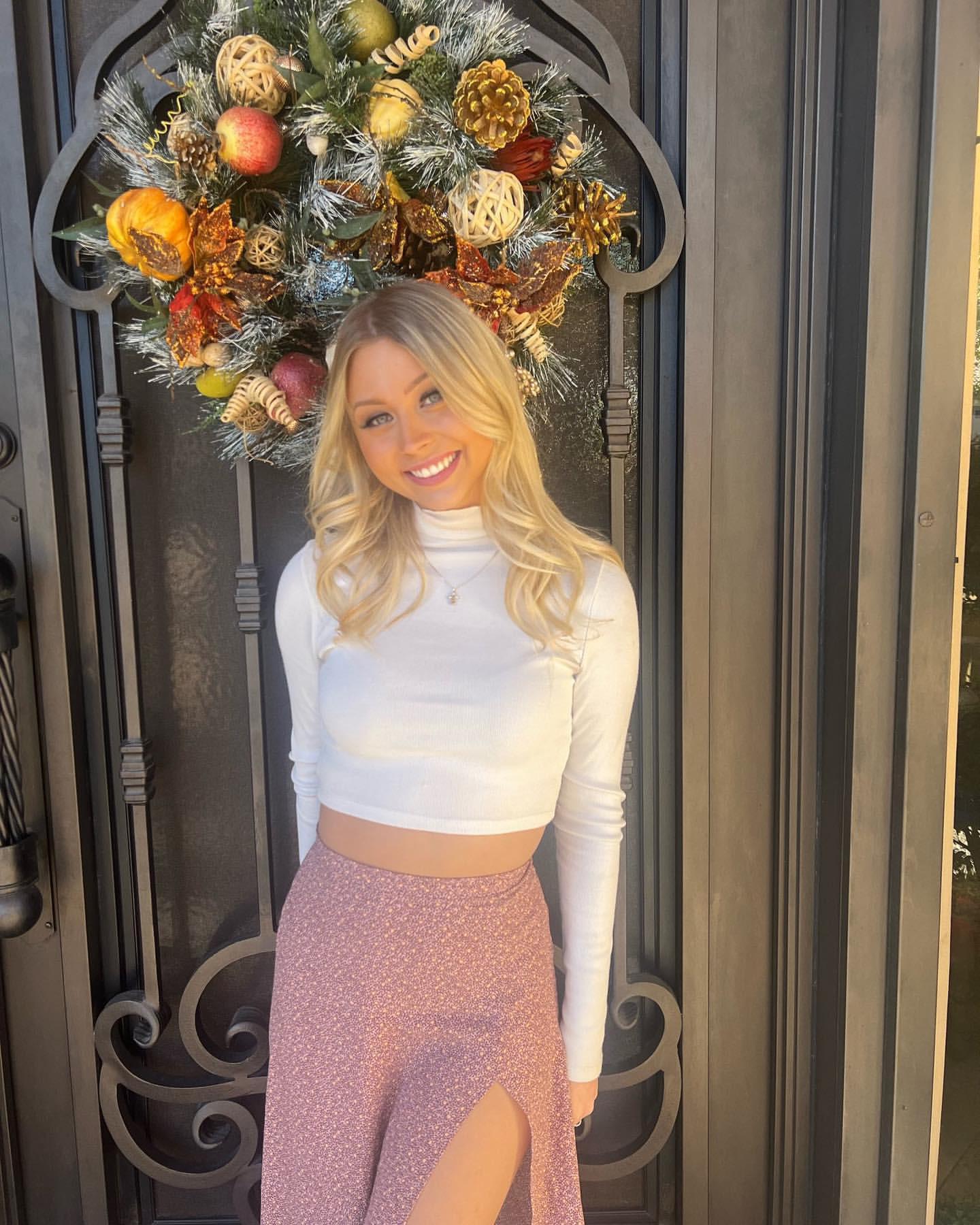 Avery Arthur | Scrolller