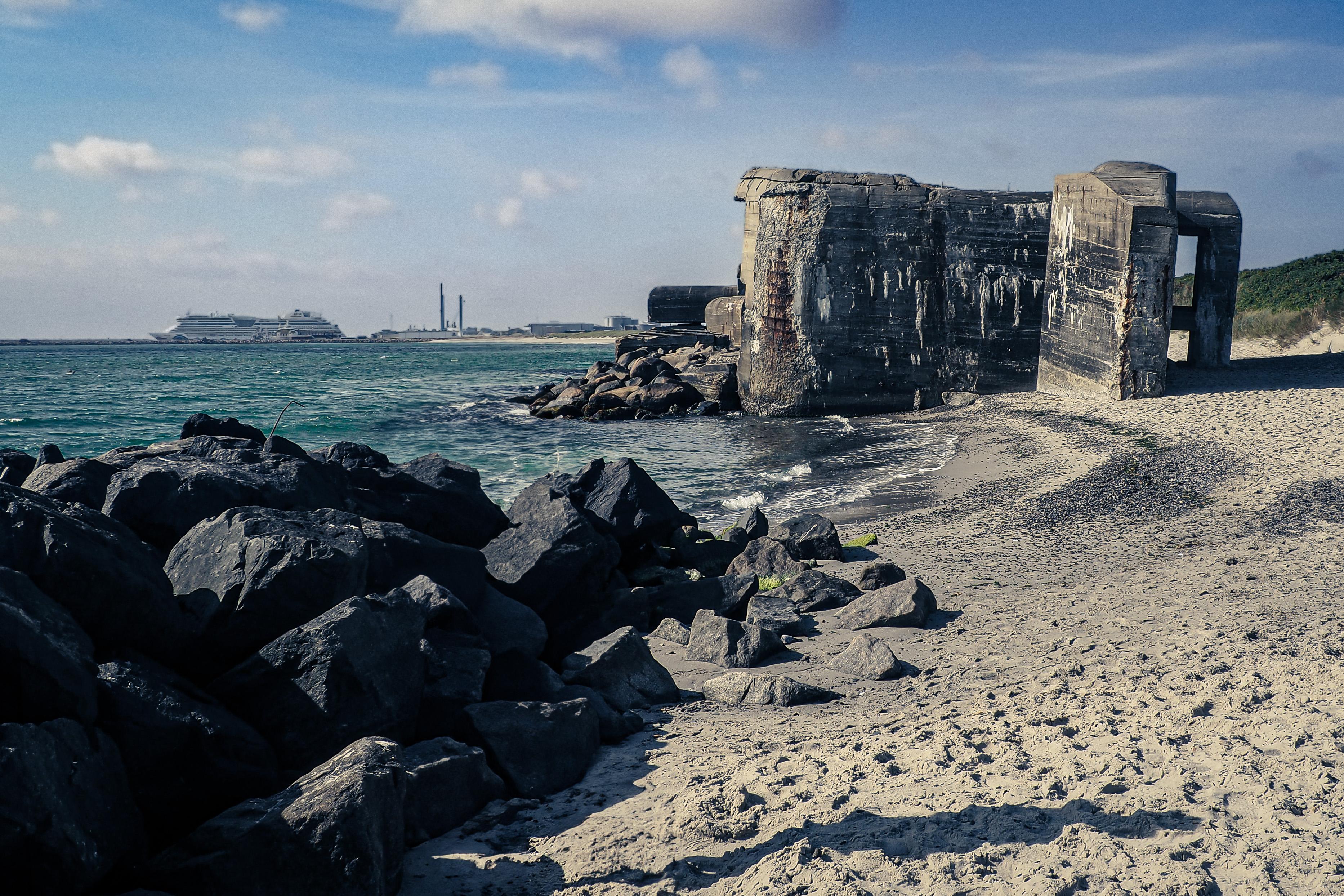 Abandoned bunker in Skagen, near the very tip of Denmark [OC][3731x2487] | Scrolller