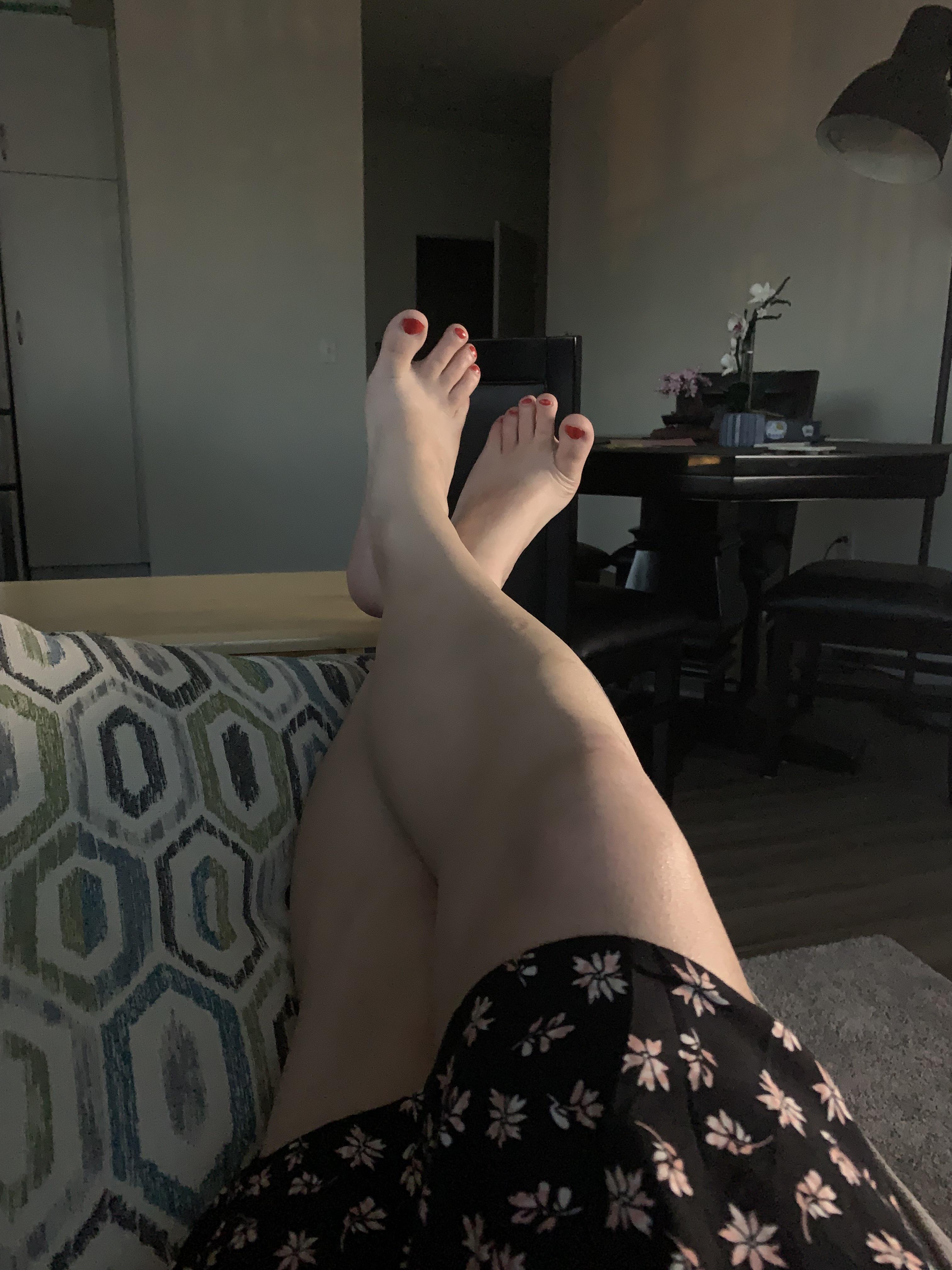 Let’s see those stems! | Scrolller