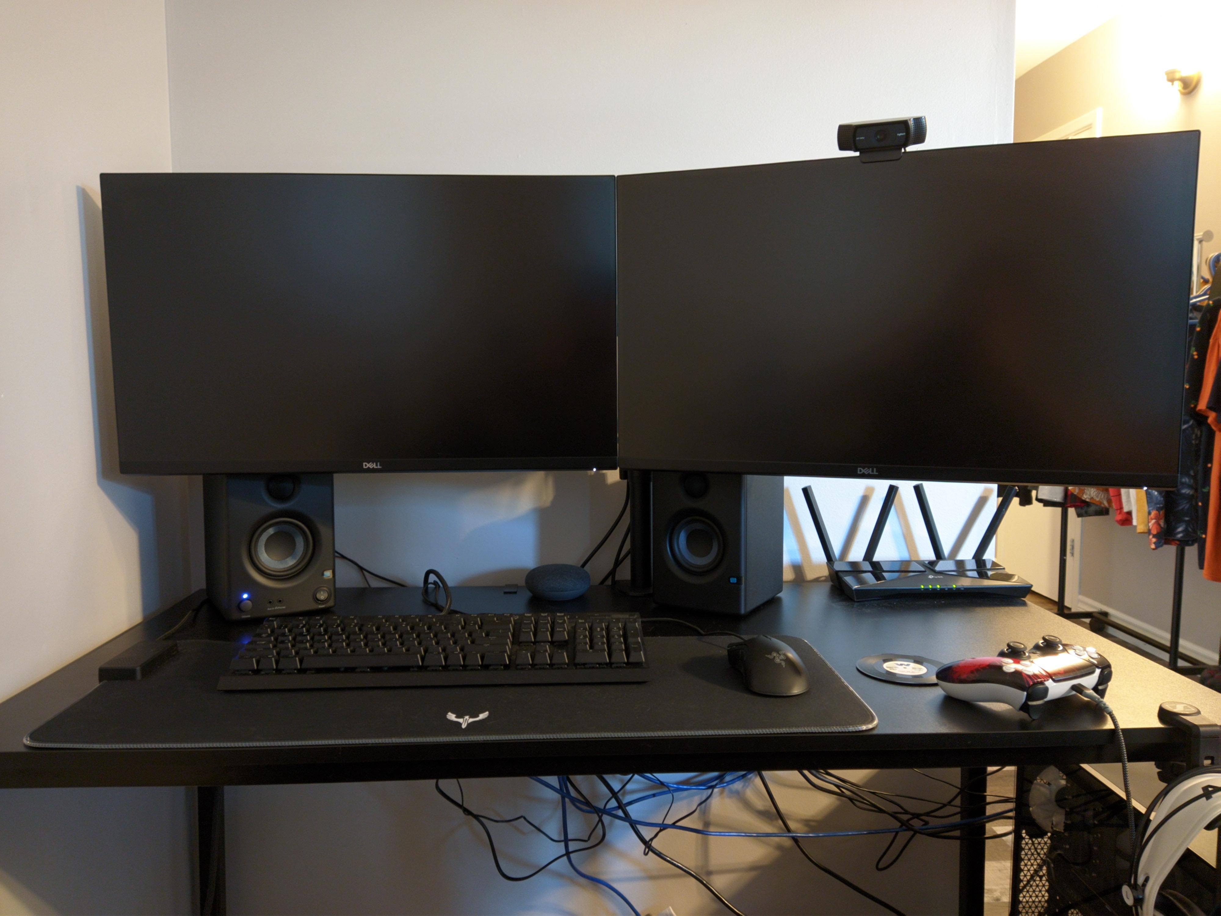 Computer speaker placement help | Scrolller