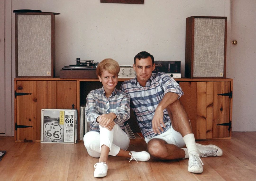 My parents when they were dating in 1967. | Scrolller