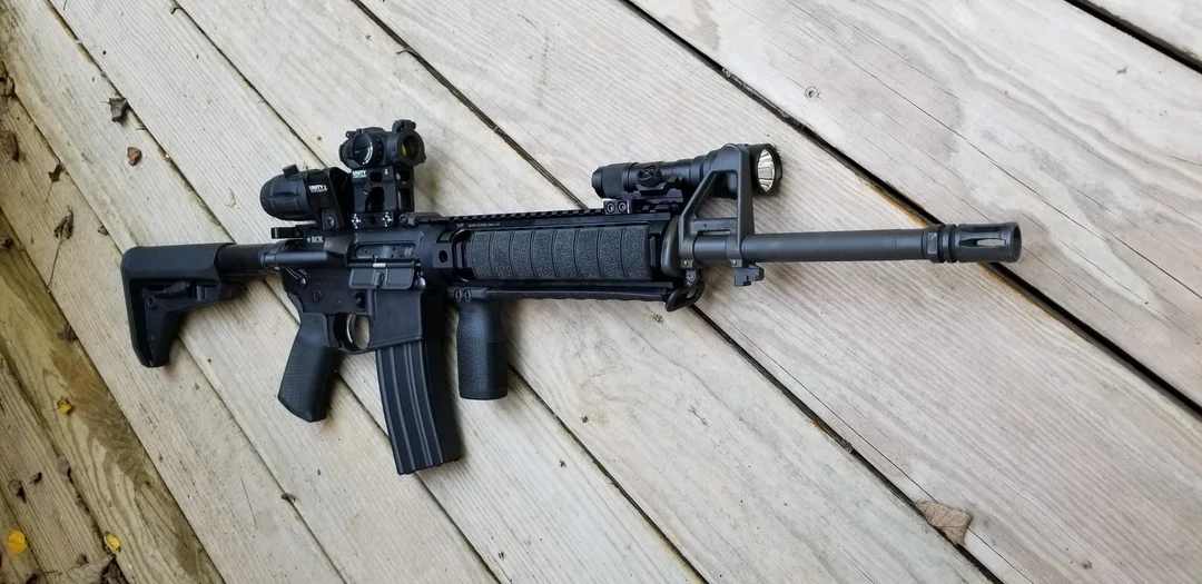 Some glamour shots of my (finally complete™) main bitch | Scrolller