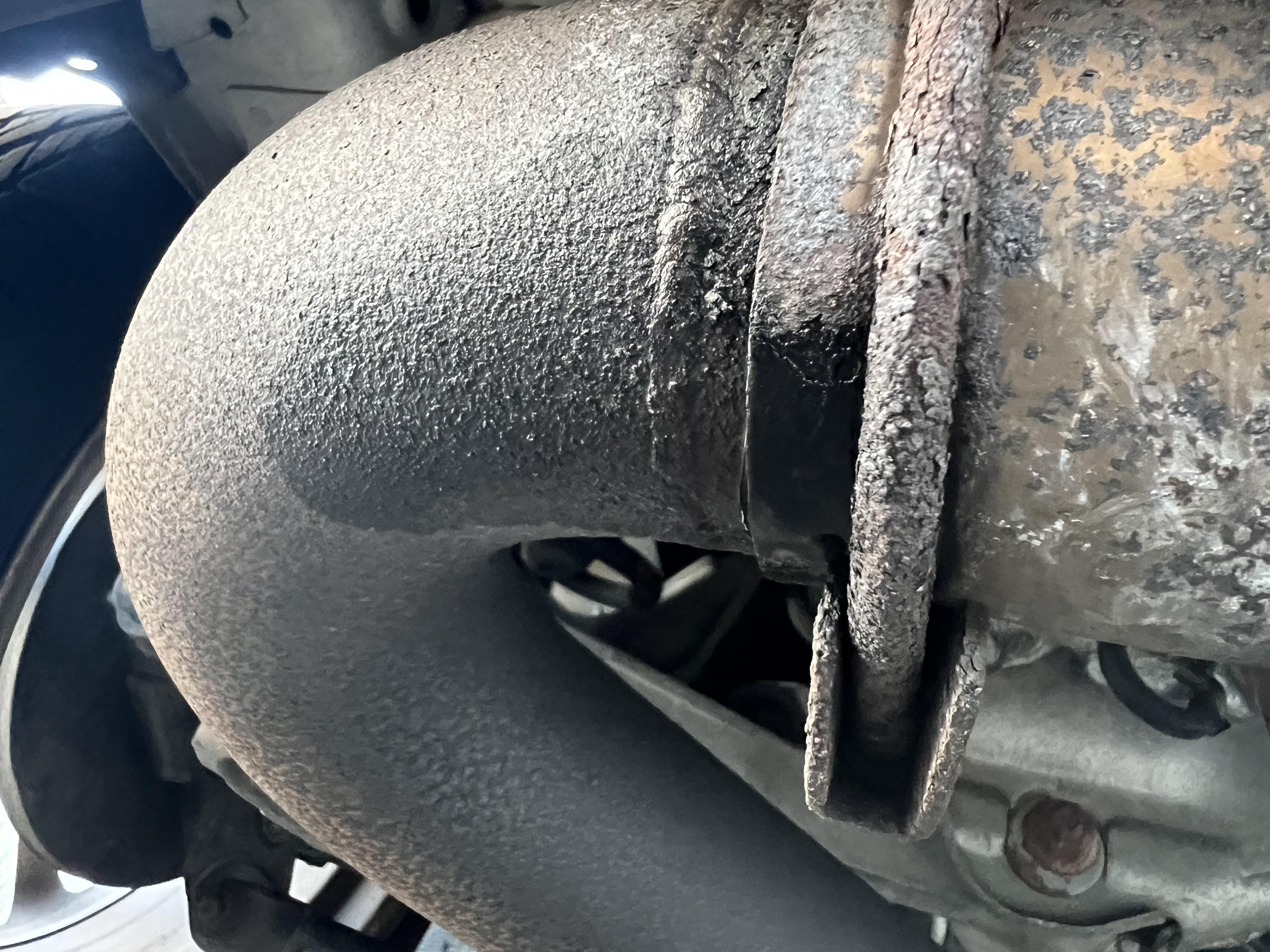 Exhaust leak? | Scrolller