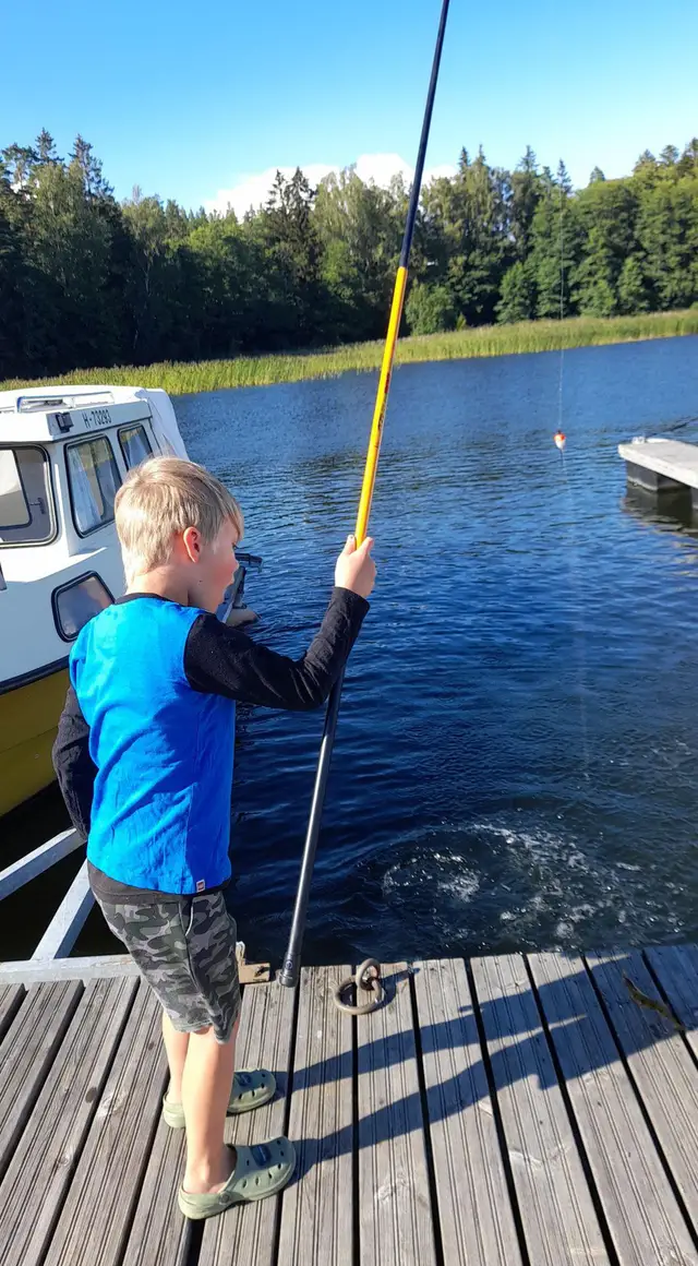 My little bro had his first pike encounter | Scrolller