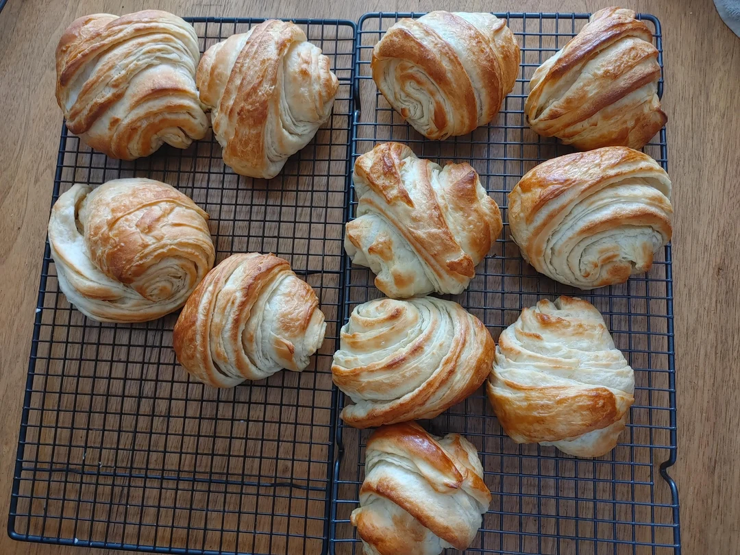 Some technical difficulties with laminating but i did get croissants ! | Scrolller