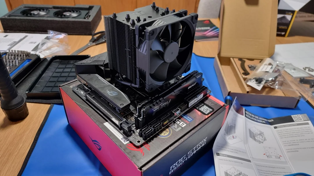 New Builder Log and Questions | Scrolller