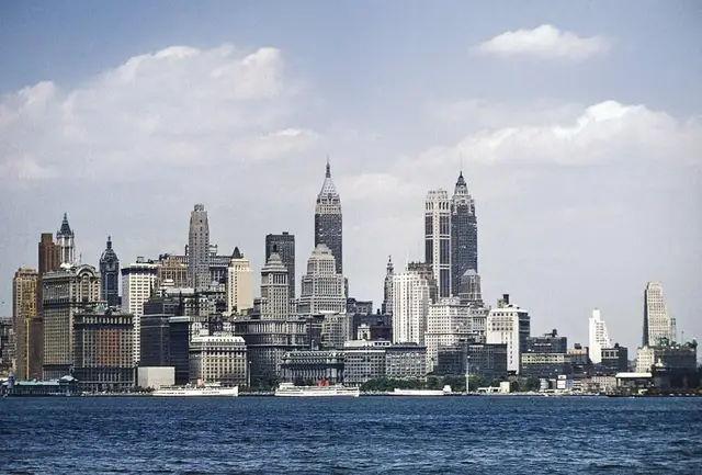 Manhattan, 1955 | Scrolller