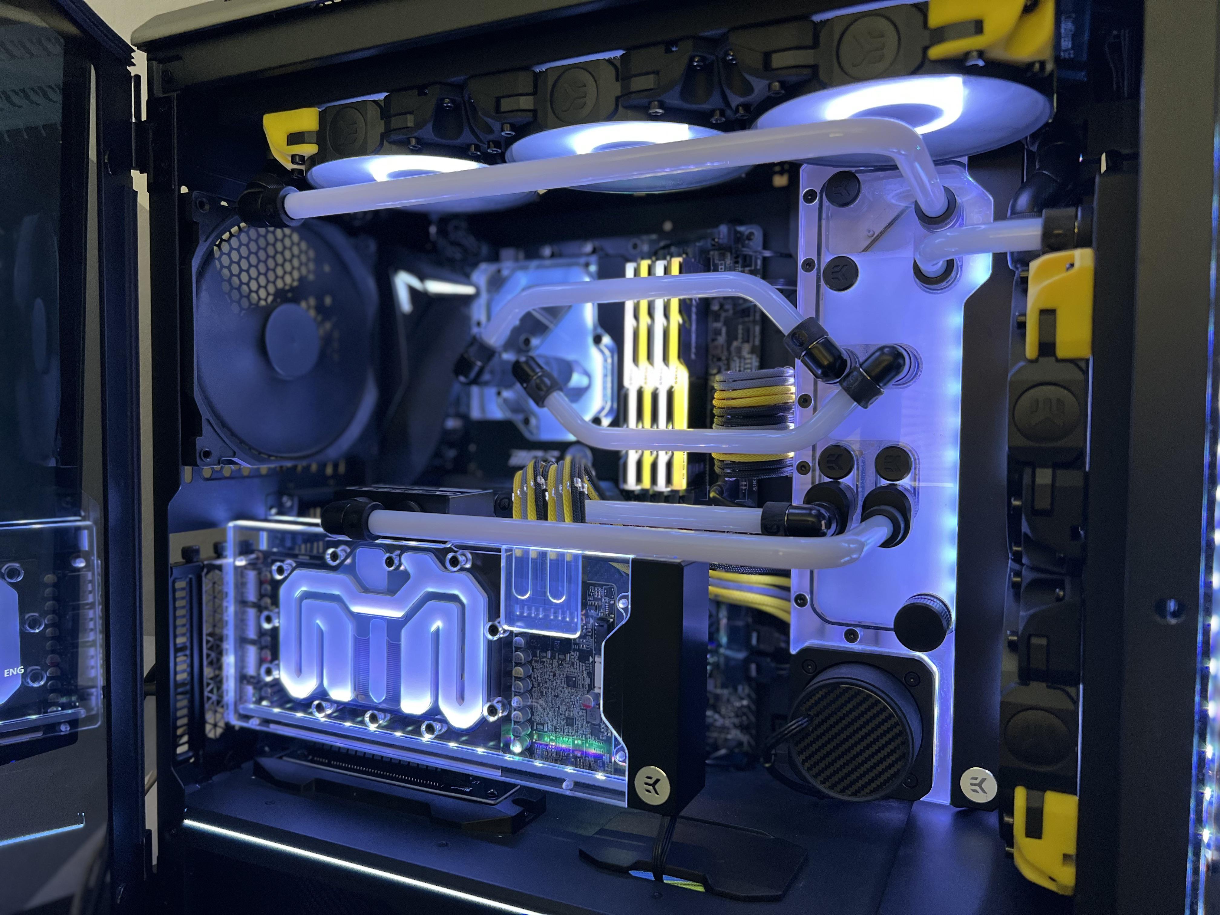 Rebuilt my rig for the 4th time after upgrade to a 3080ti. Added some yellow and carbon accents ...