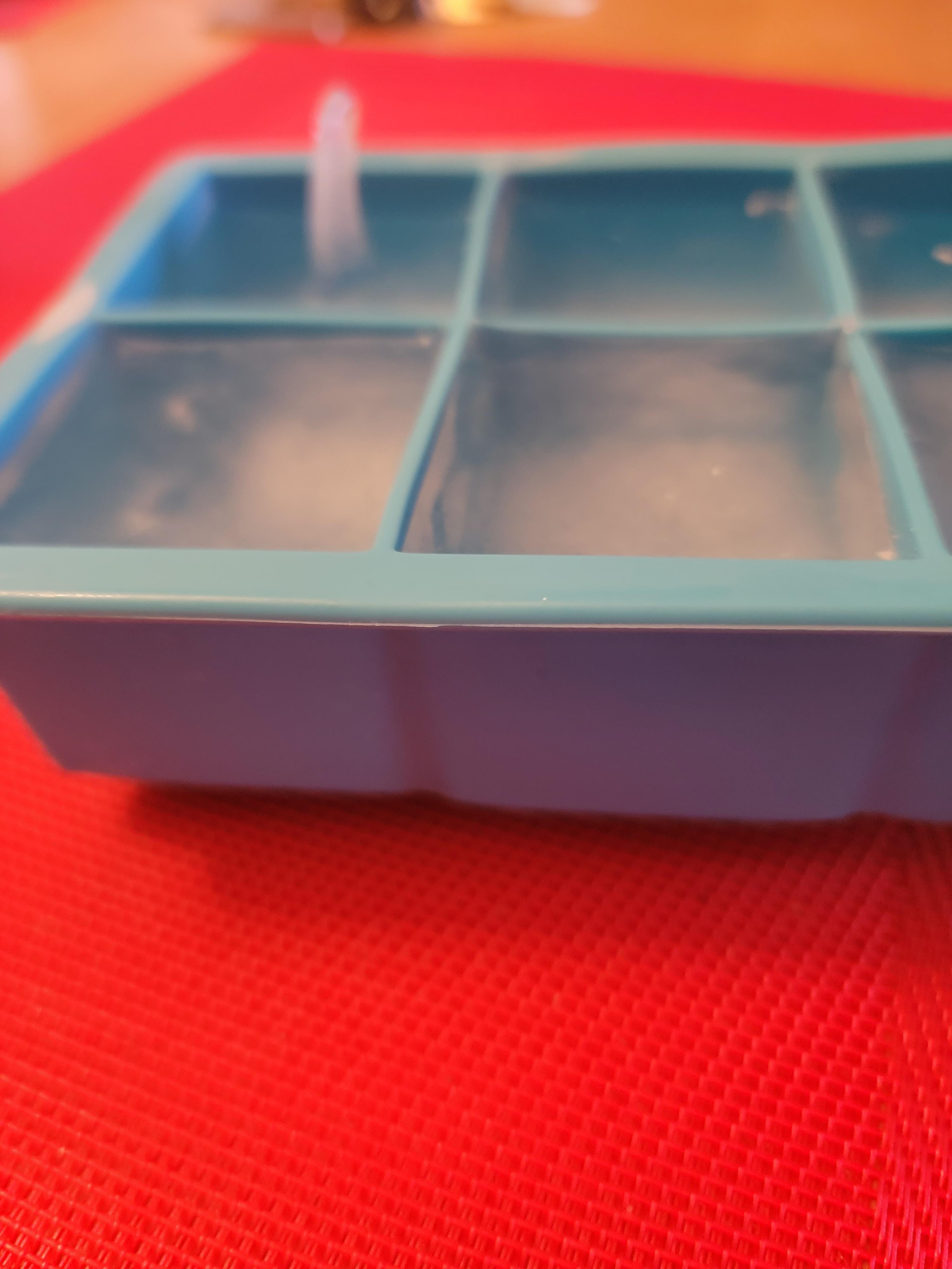 Freezing vertically? Can someone please explain how my ice cubes freeze vertically? | Scrolller