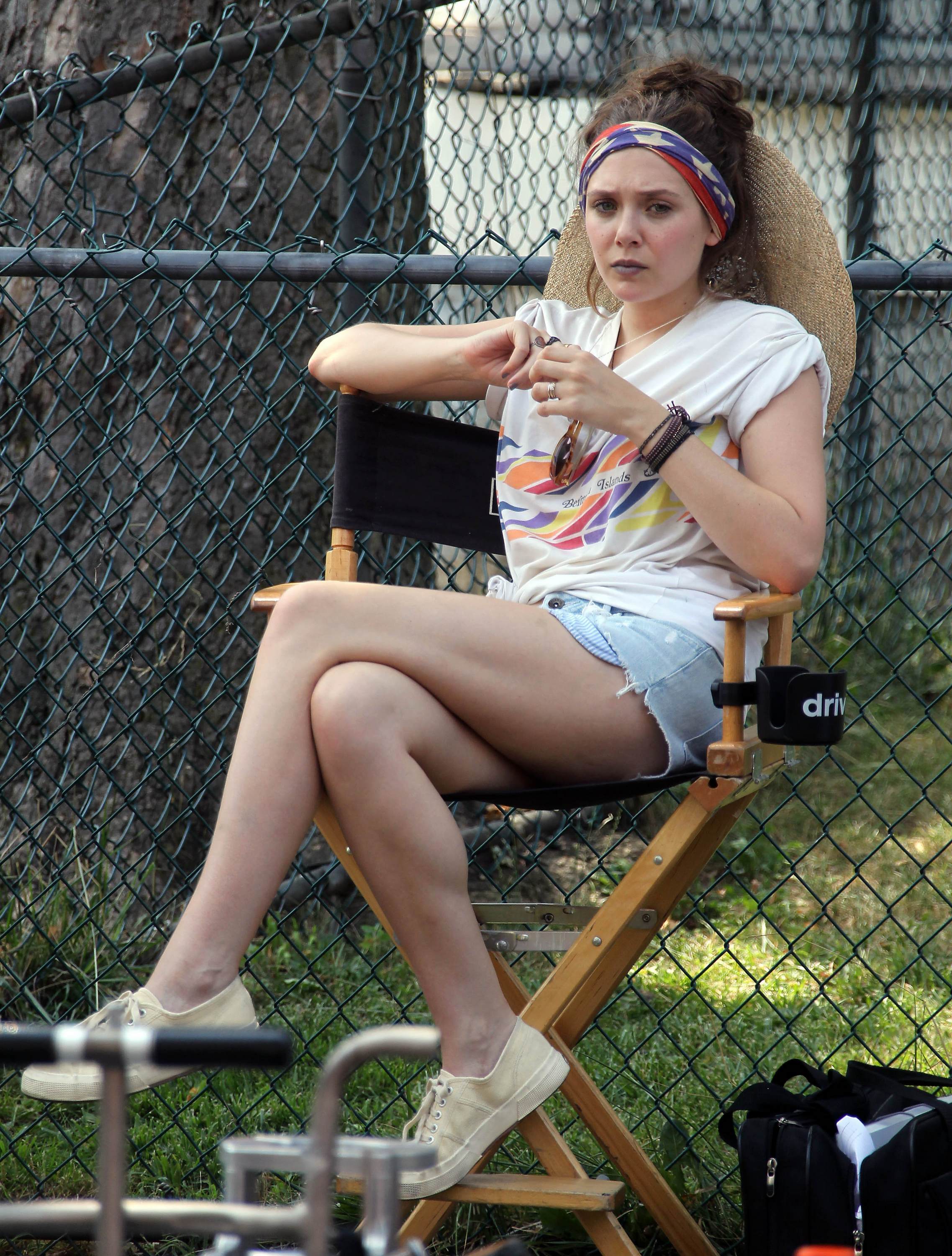 Elizabeth Olsen x3 | Scrolller