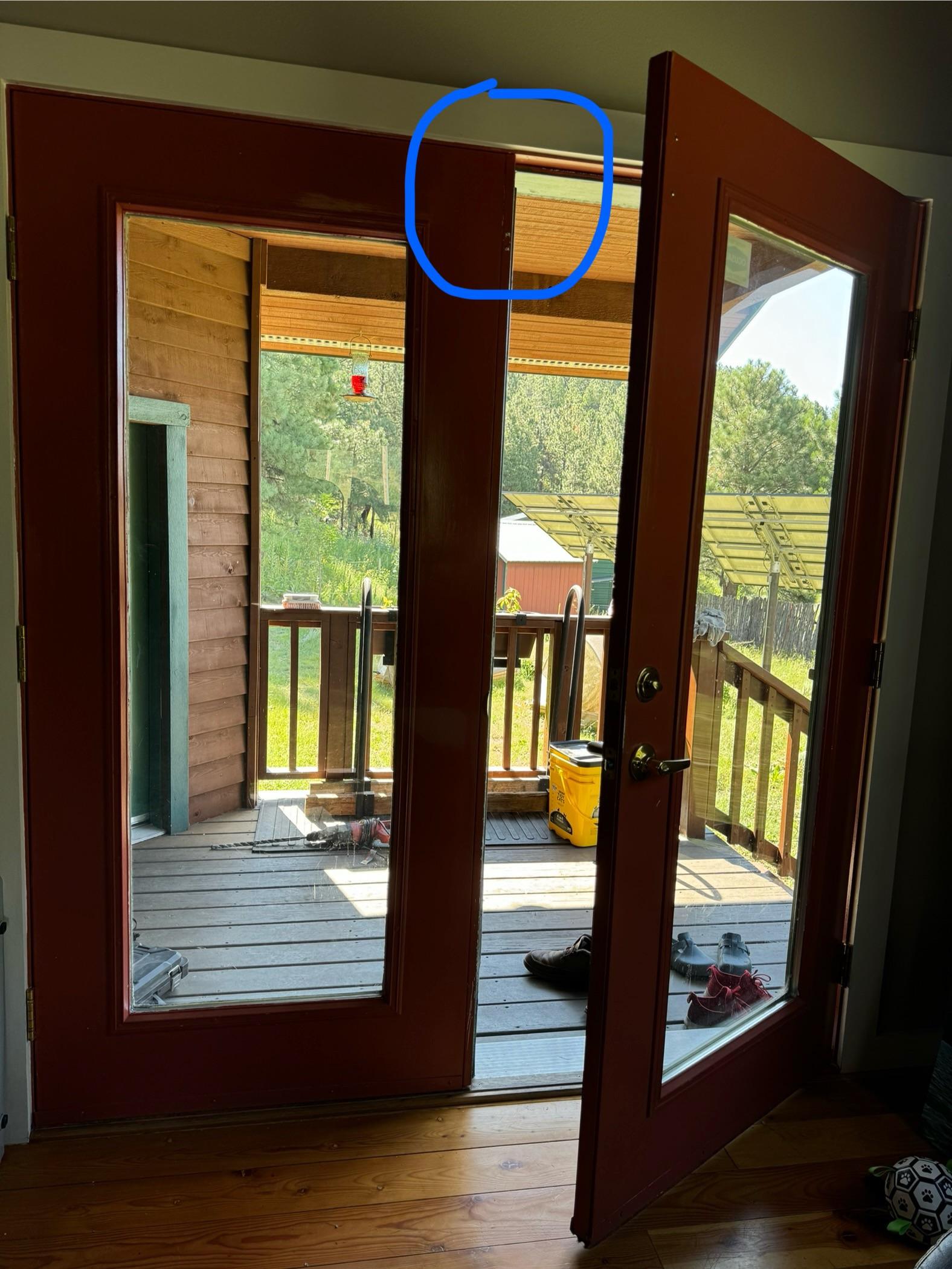 Flush bolt(?) keeps sliding down | Scrolller