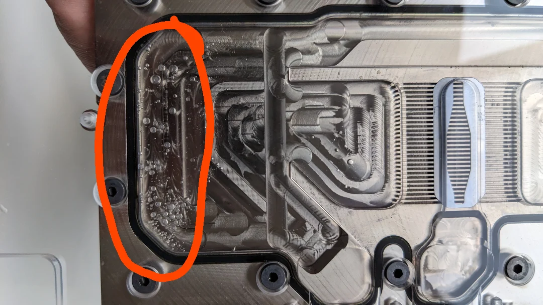 Air bubbles in gpu waterblock -post dis/resassembling for cleaning | Scrolller